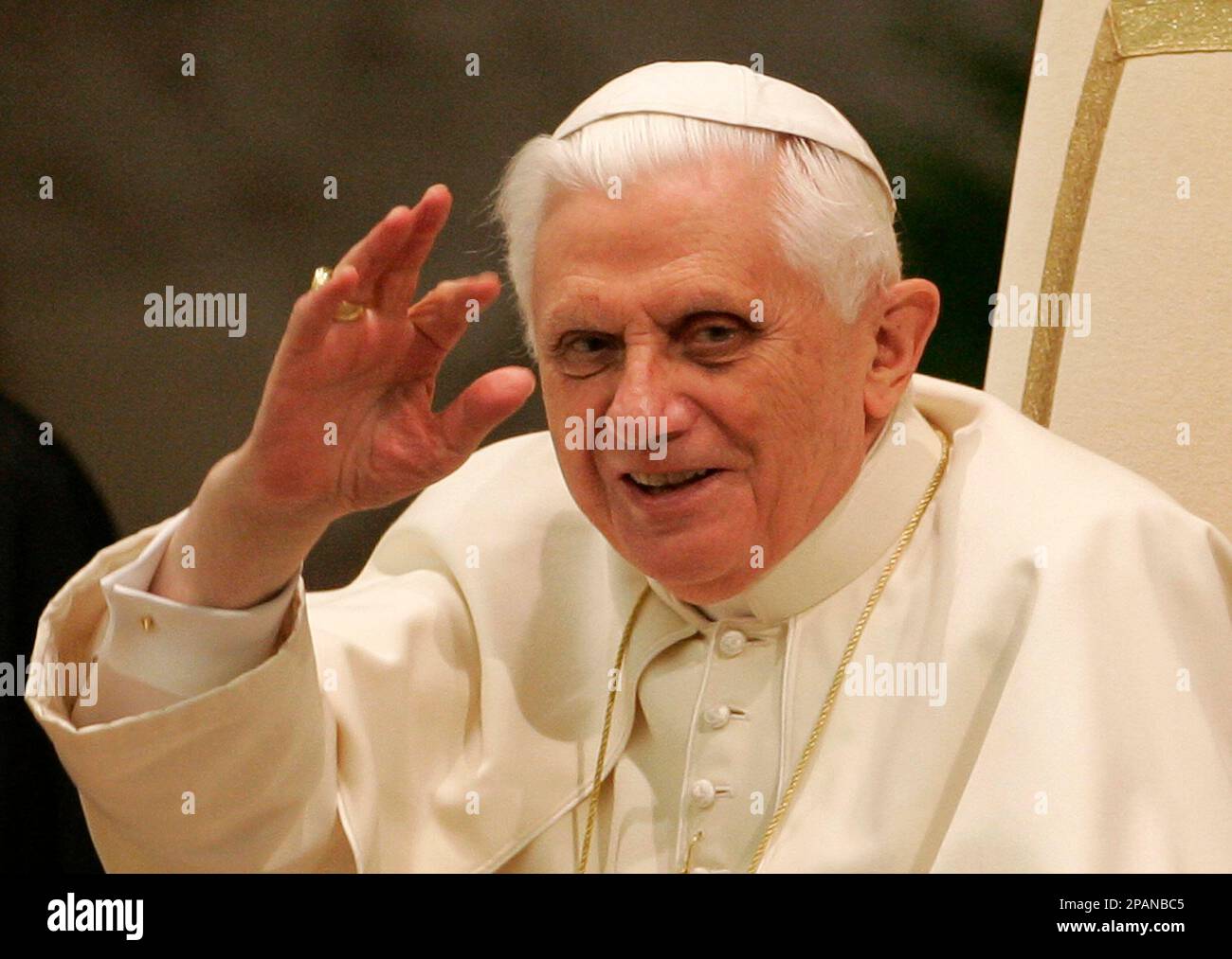 Pope Benedict XVI salutes faithful and pilgrims during the weekly ...