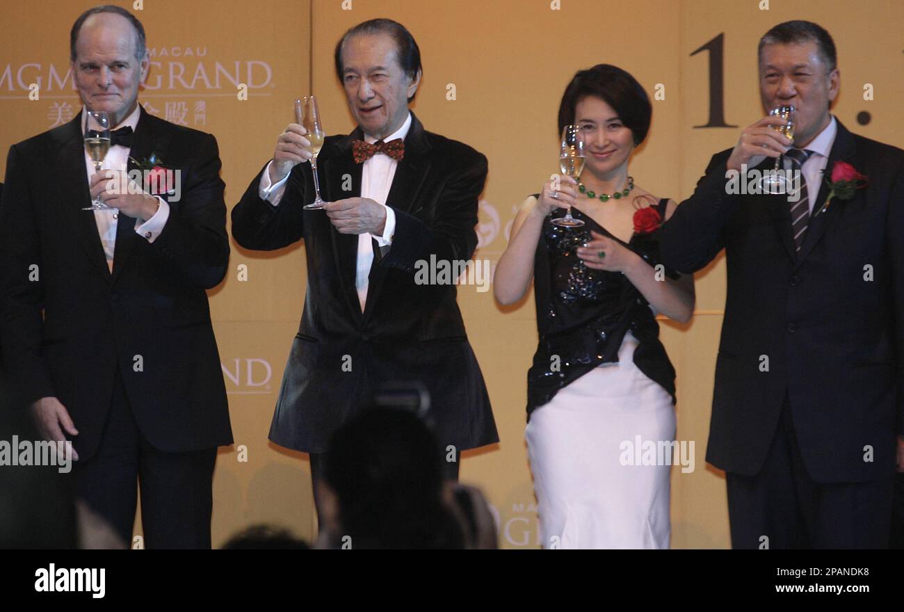 From left, President and CEO of MGM Grand Macau Terry Lanni, Macau ...