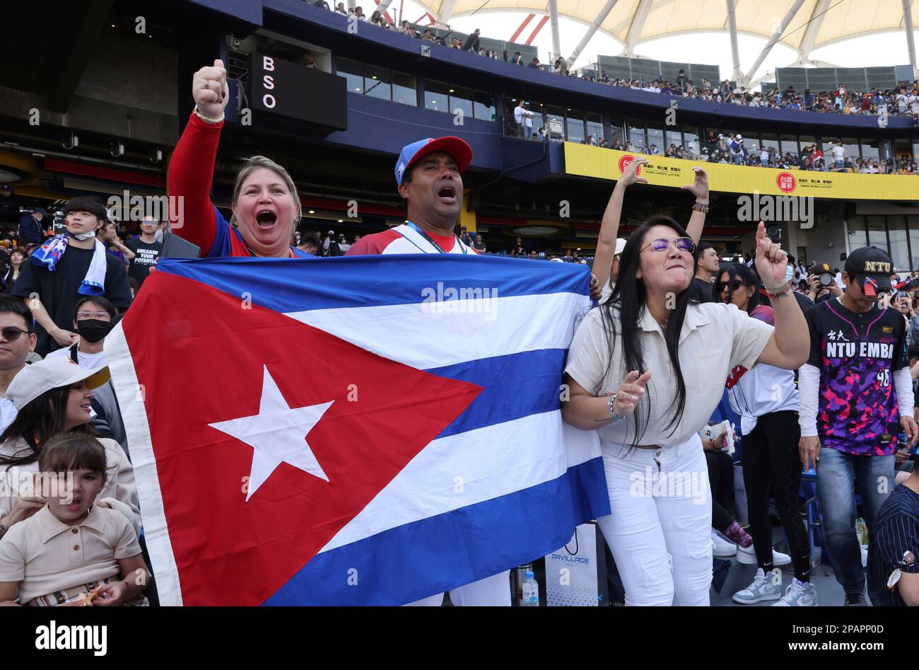Cuba's fans root for their team during the first inning of the World ...