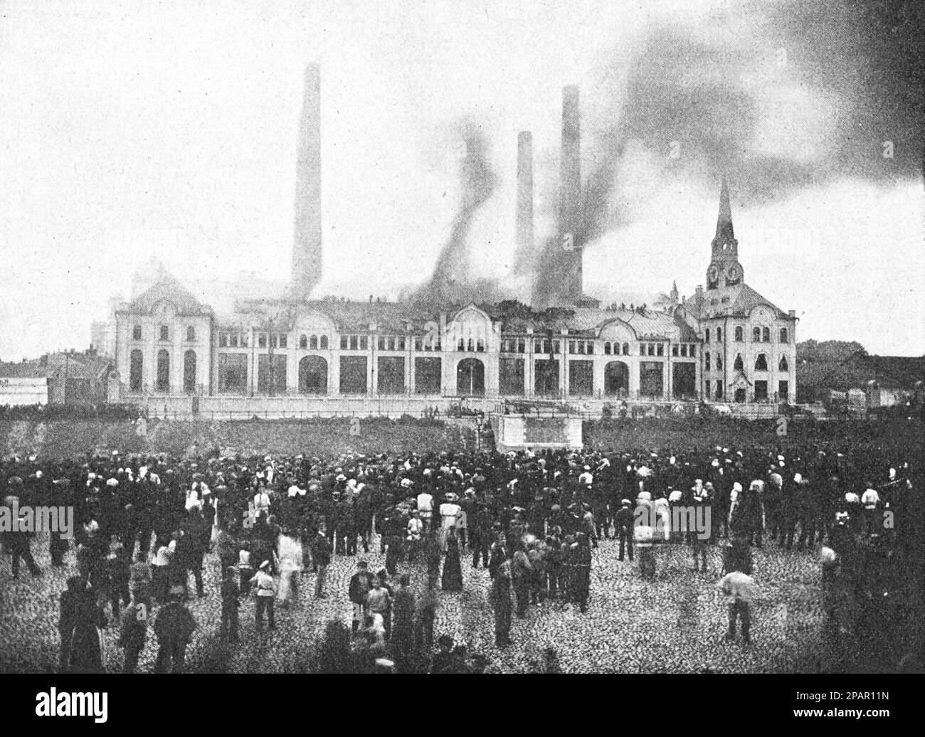 General view of the Moscow power plant fire on May 31, 1910 Stock Photo ...