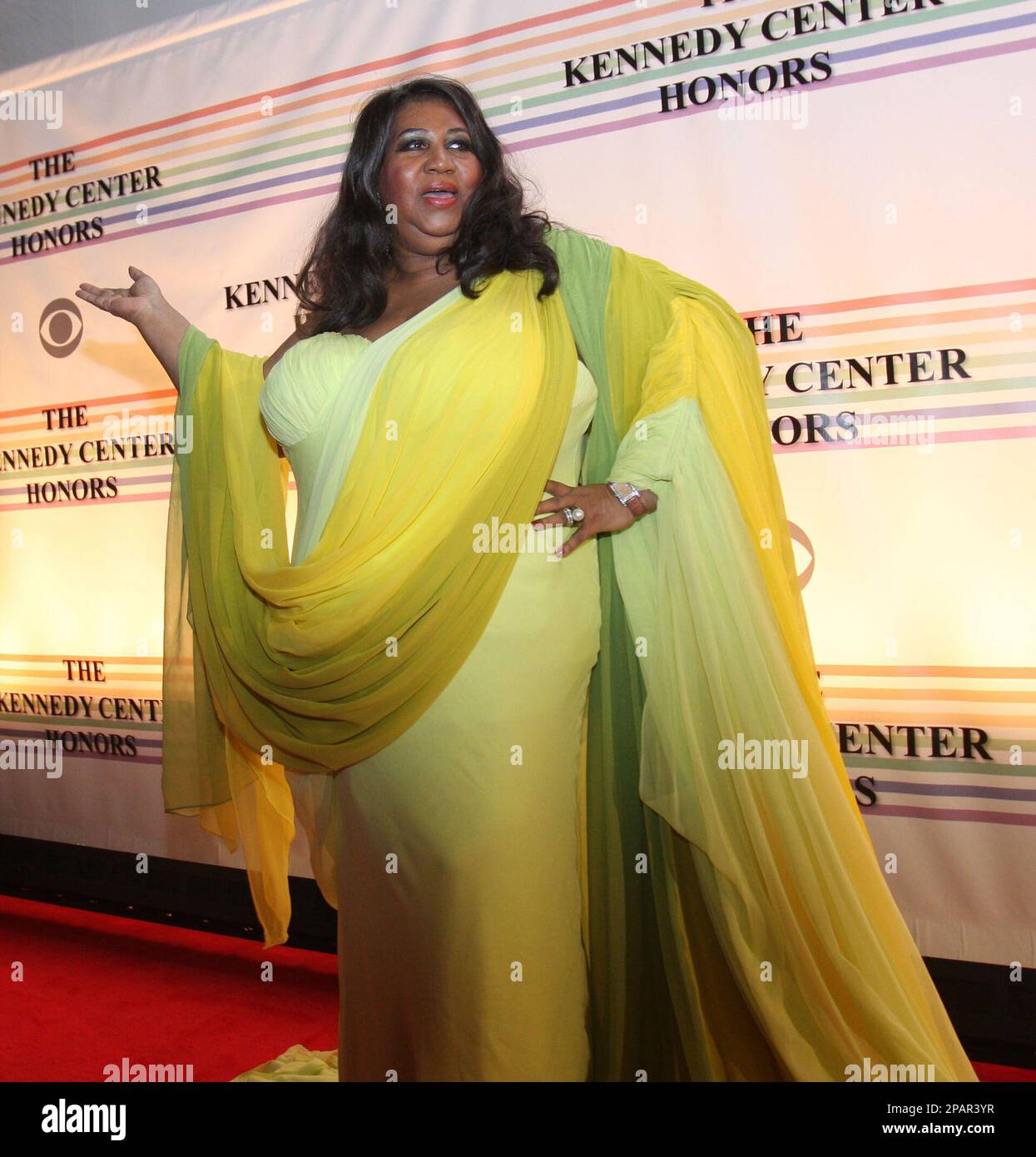 Singer Aretha Franklin poses as she arrives at the 30th annual Kennedy ...