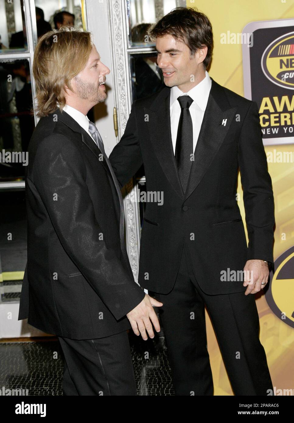 Jeff Gordon, right, runner-up in the NASCAR Nextel Cup Series, speaks ...