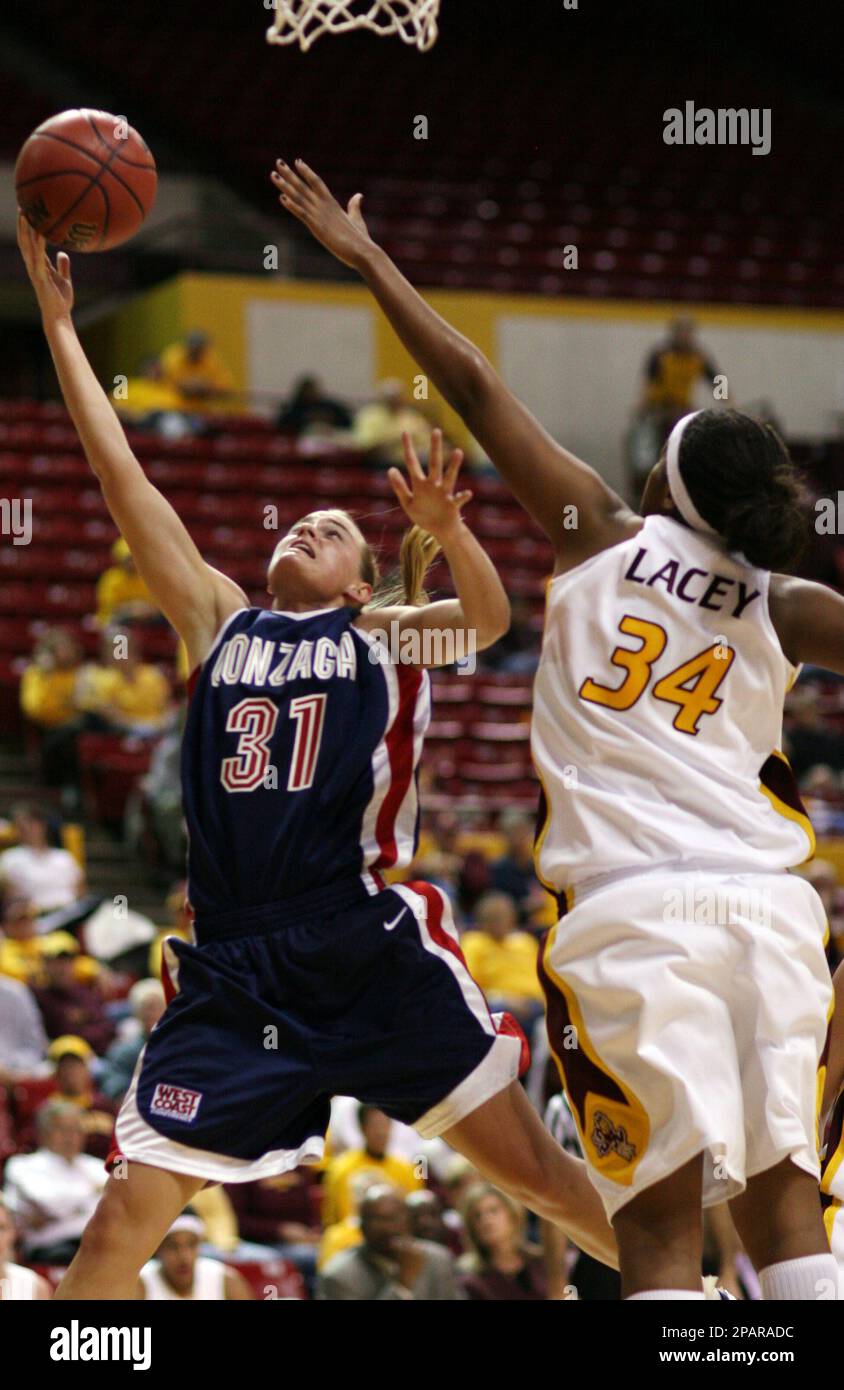 Gonzaga's Michelle Elliott (31) lays in two points over Arizona State ...