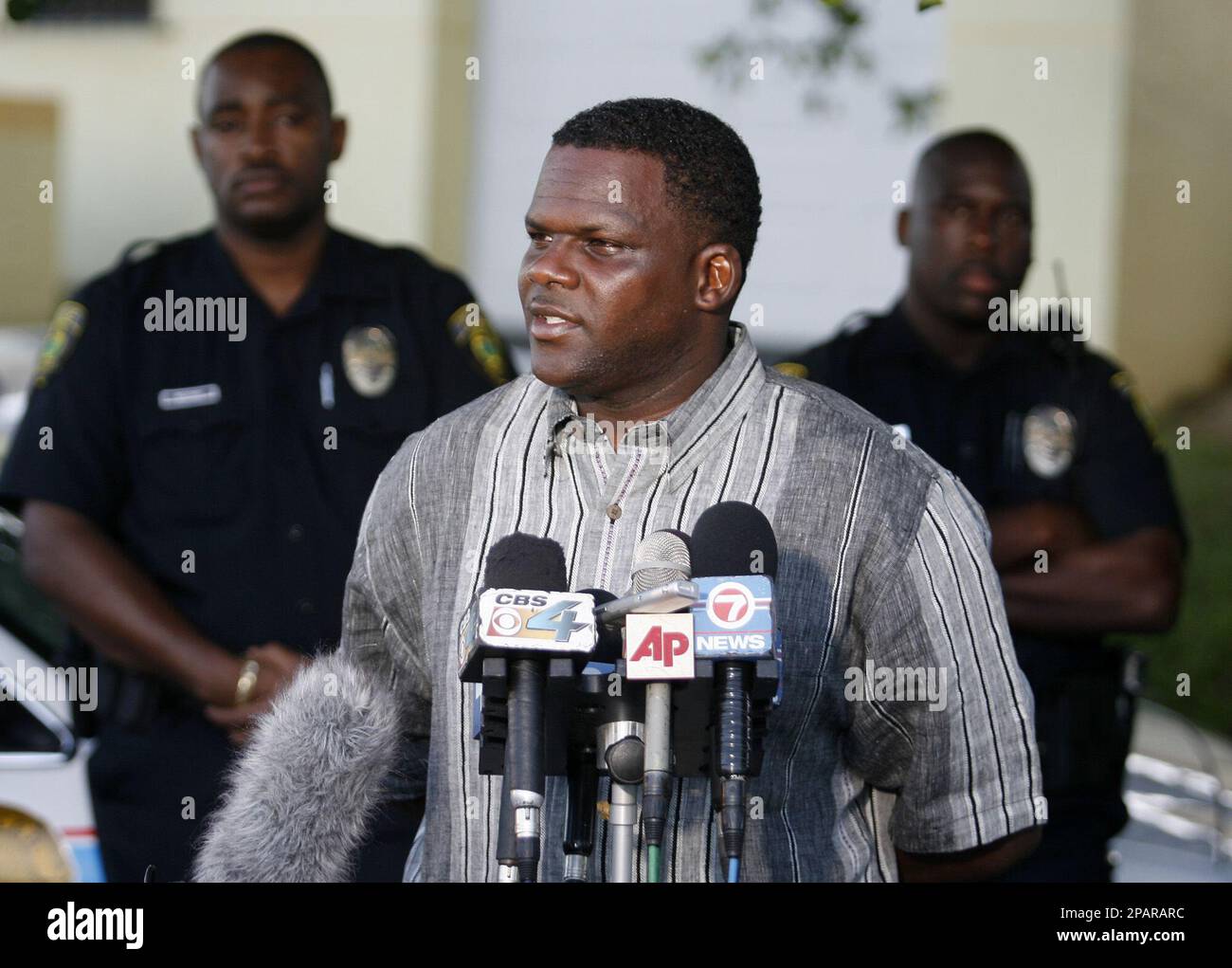 Pedro Taylor, father of slain Washington Redskins football player Sean ...