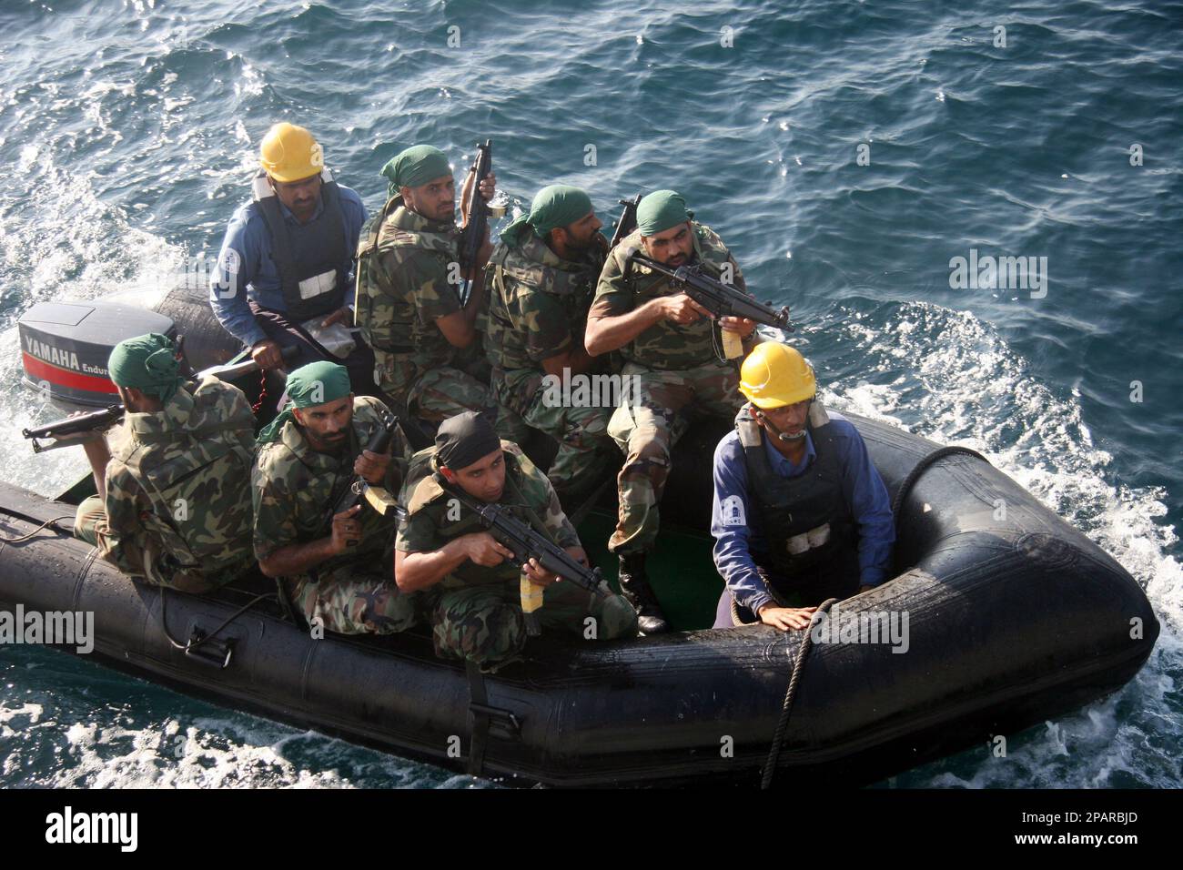 Pakistani soldiers from the Pakistani warship PNS Babur carry out ...