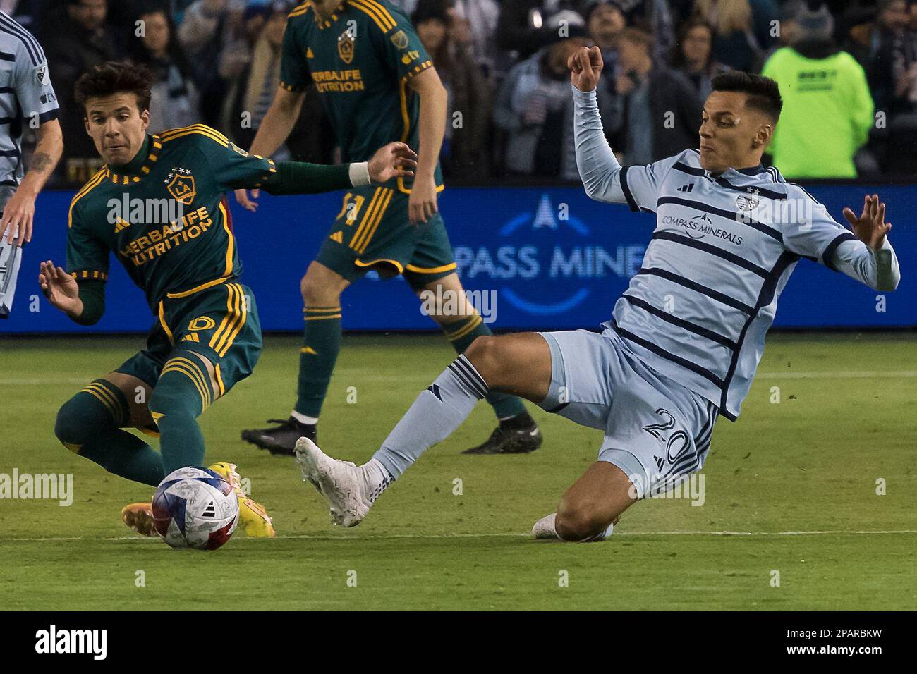 Kansas City, Kansas, USA. 10th Mar, 2023. Sporting KC forward Daniel ...