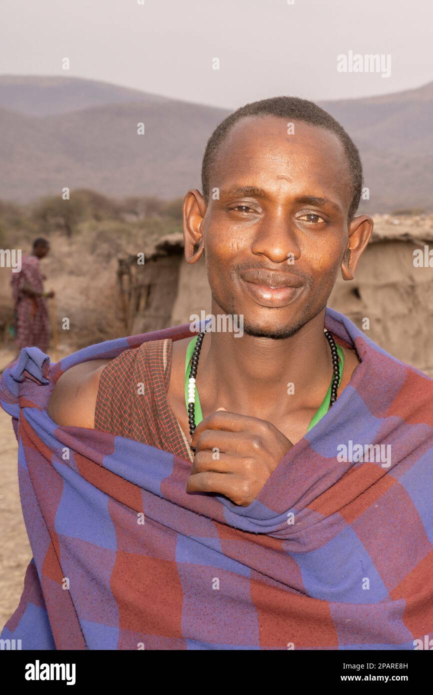 Maasai indigenous community portrait hi-res stock photography and ...