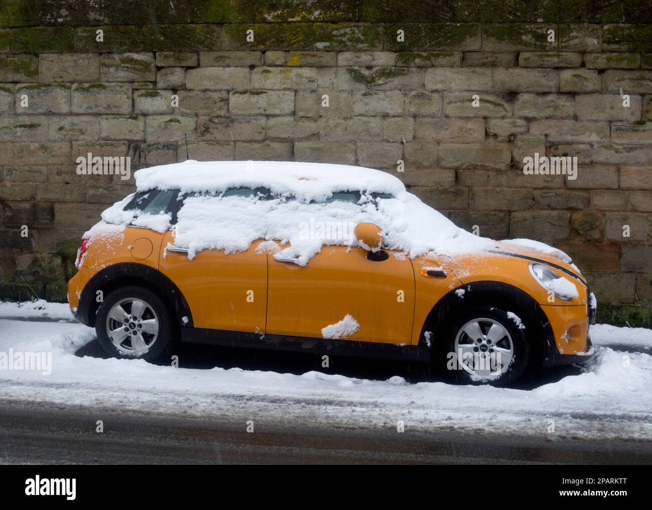 Parked mini hi-res stock photography and images - Alamy