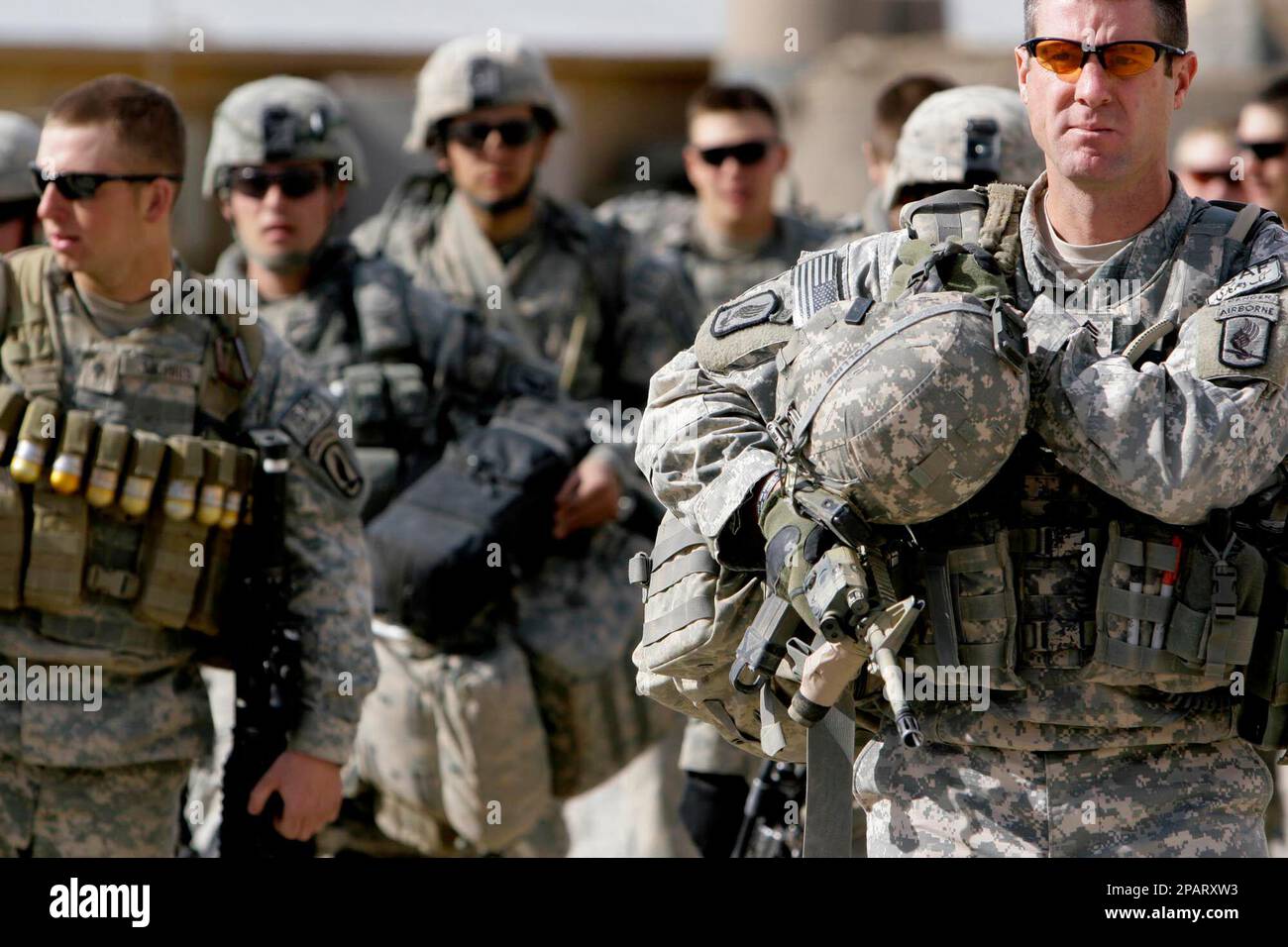 U.S soldiers of Charle Company 173rd Airborne Combat Team wait for ...