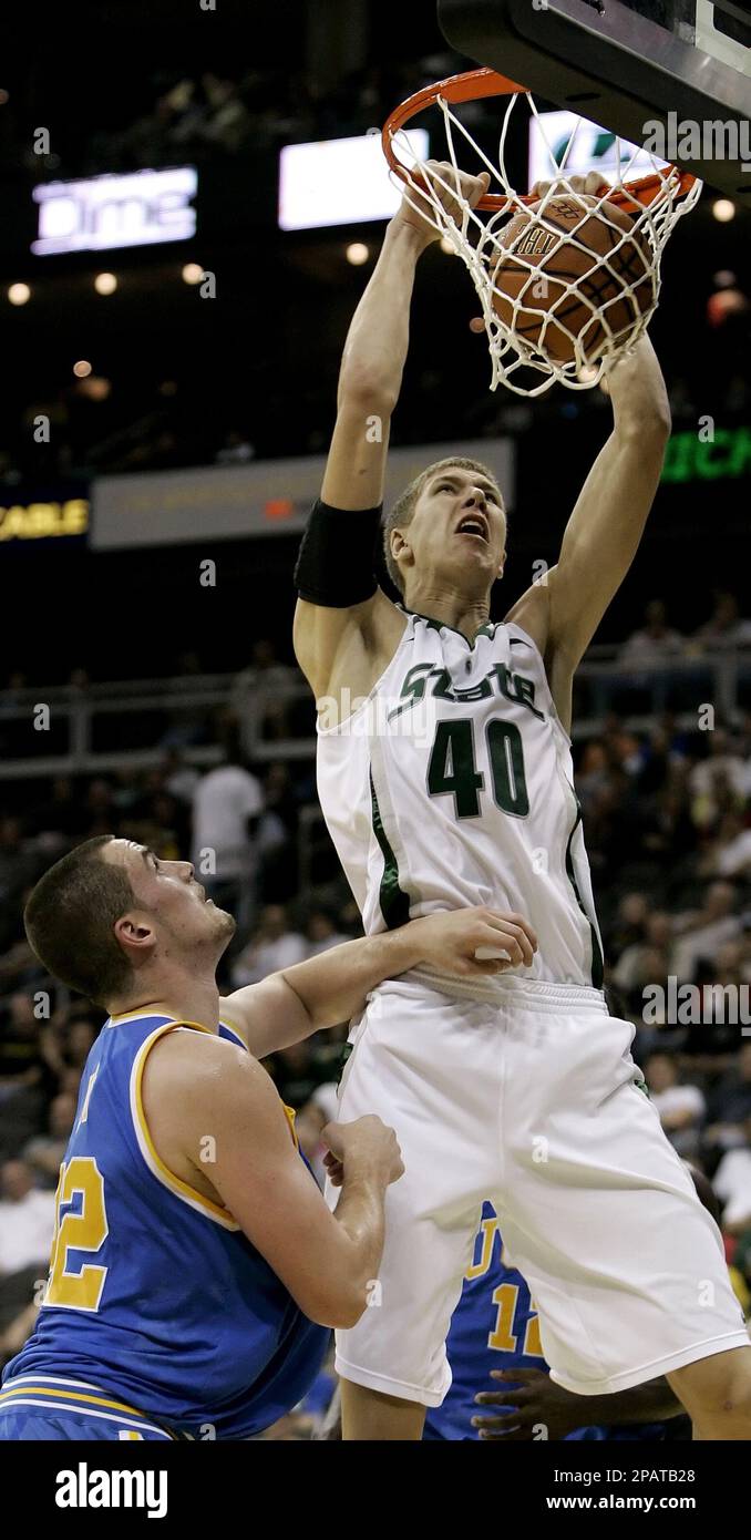 Kevin Love Dunk