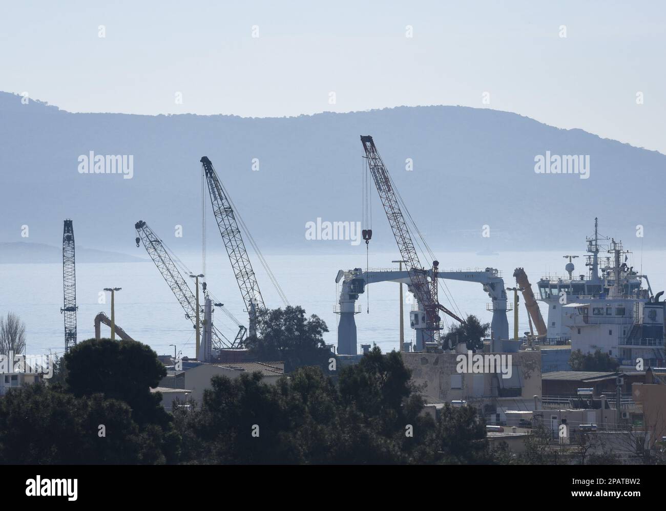 Landscape with scenic view of shipbuilding static cranes on the ...