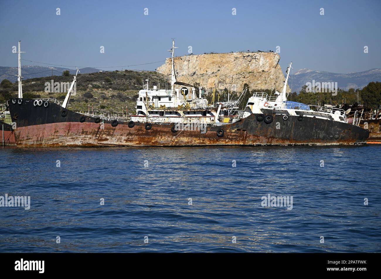 Bay of eleusis hi-res stock photography and images - Alamy