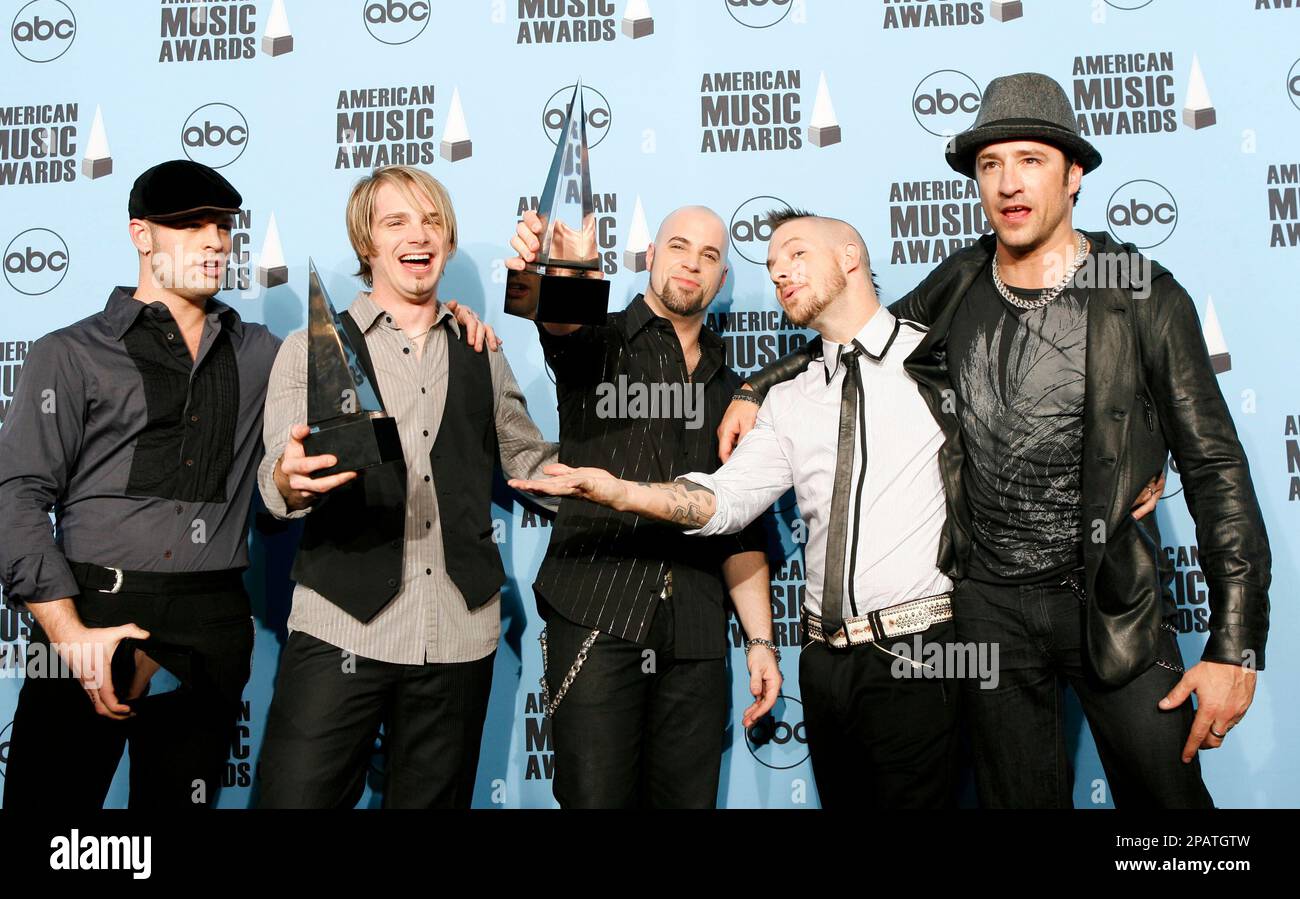 The musical group Daughtry holds their awards for favorite pop/rock ...