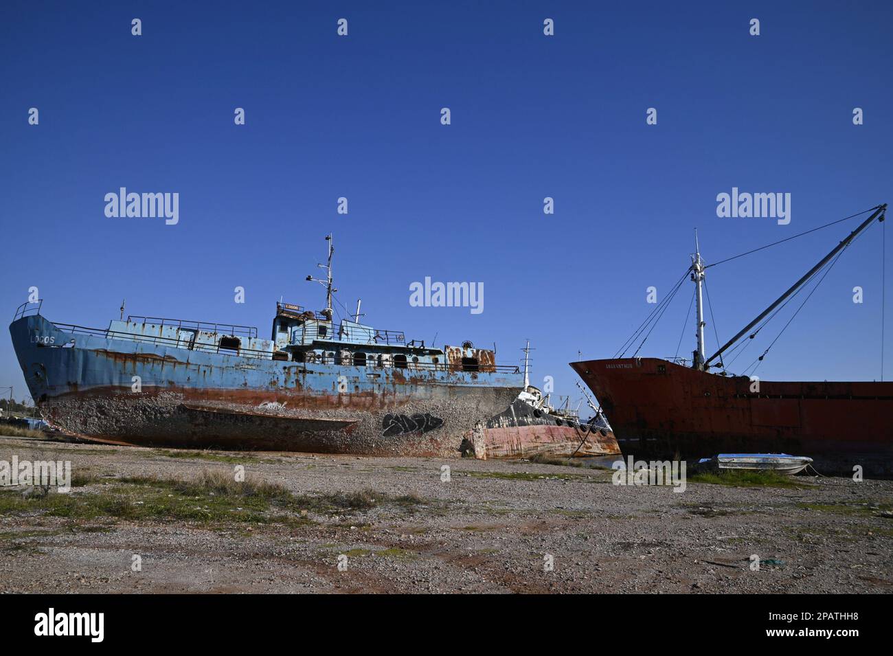 Bay of eleusis hi-res stock photography and images - Alamy