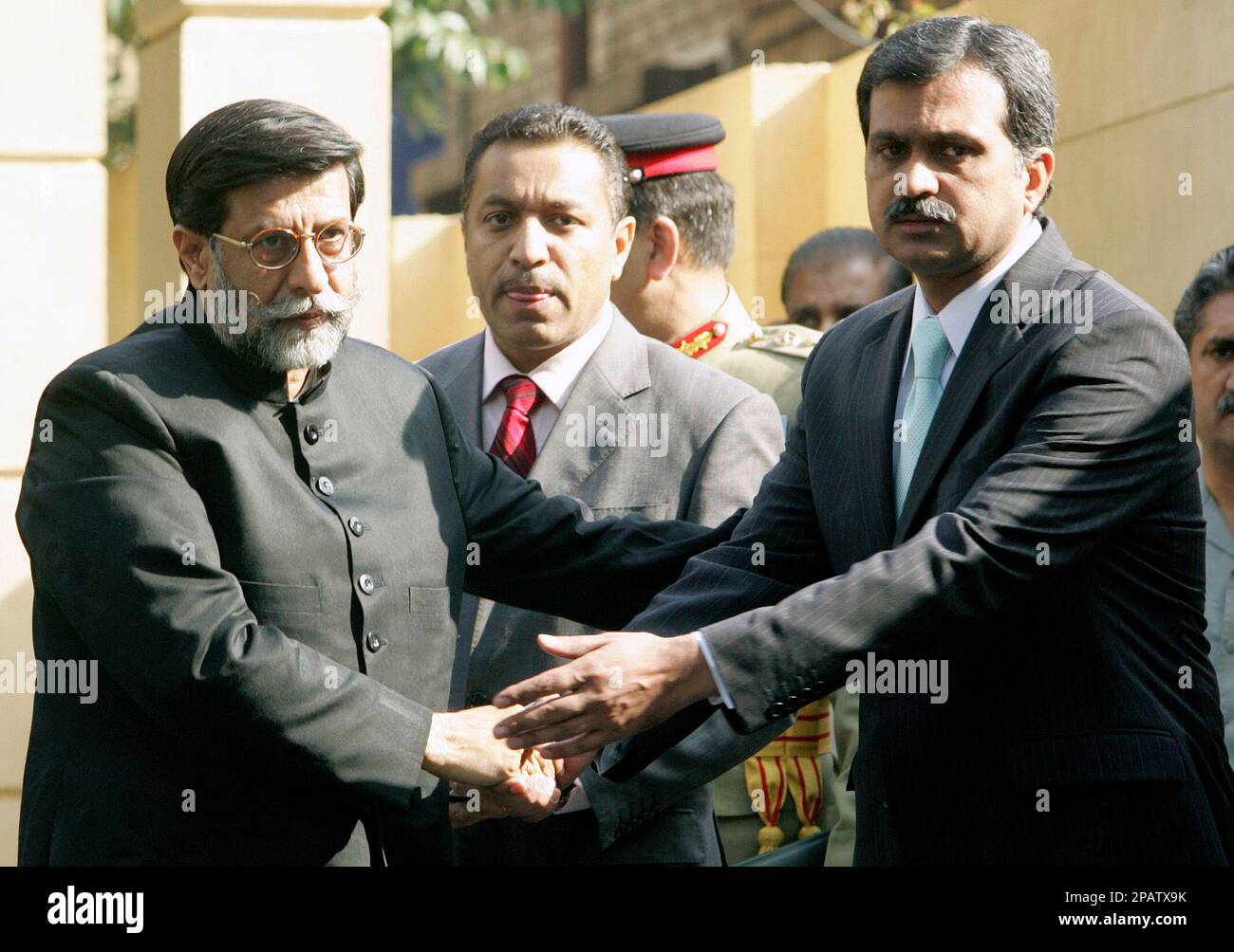 Pakistan's newly appointed Prime Minister Mohammedmian Soomro left ...