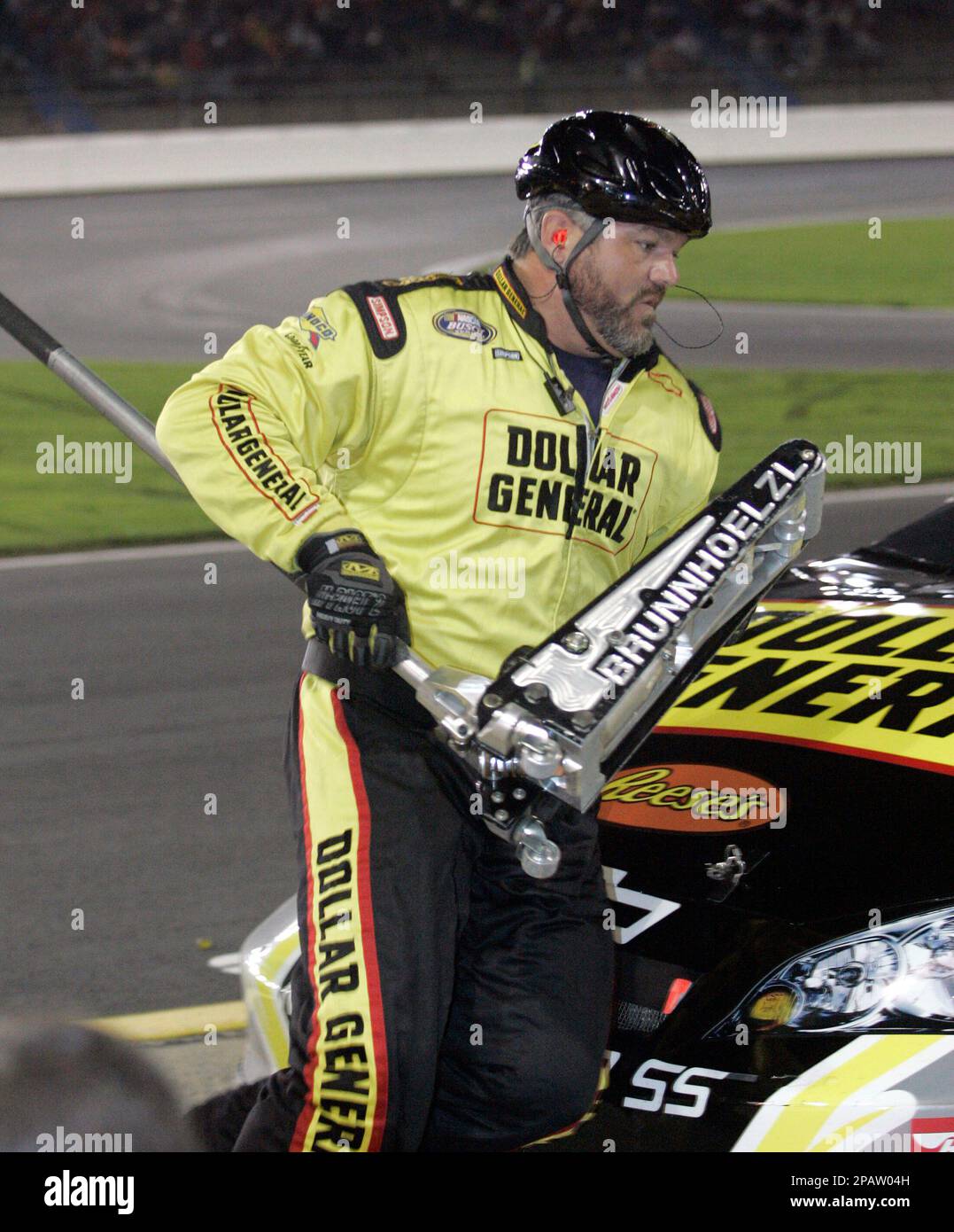 ** ADVANCE FOR WEEKEND EDITIONS, NOV. 17-18 ** Tim Goad, jackman for ...