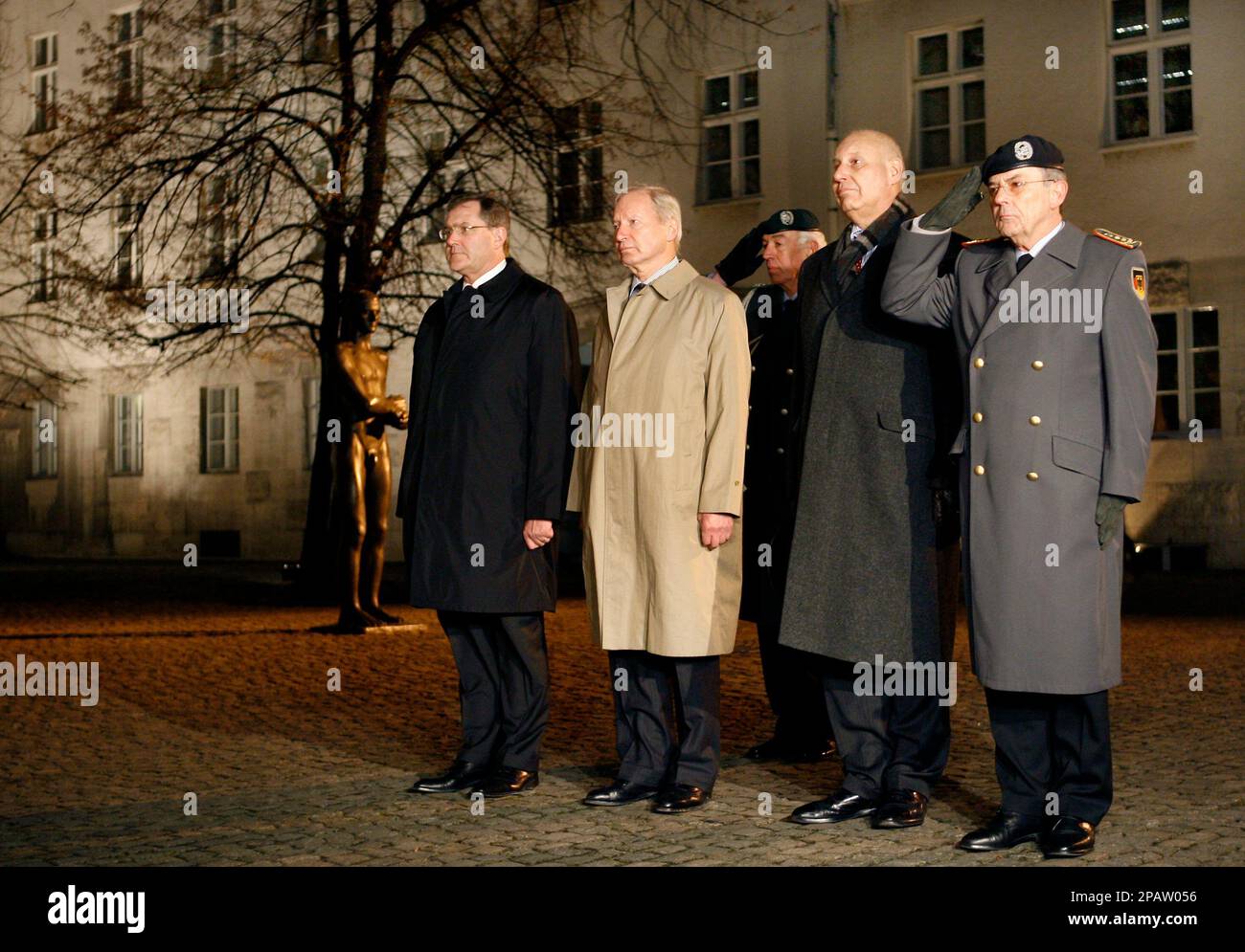 Bundesverteidigungsminister Franz Josef Jung, Heimeran Schenk Graf von ...