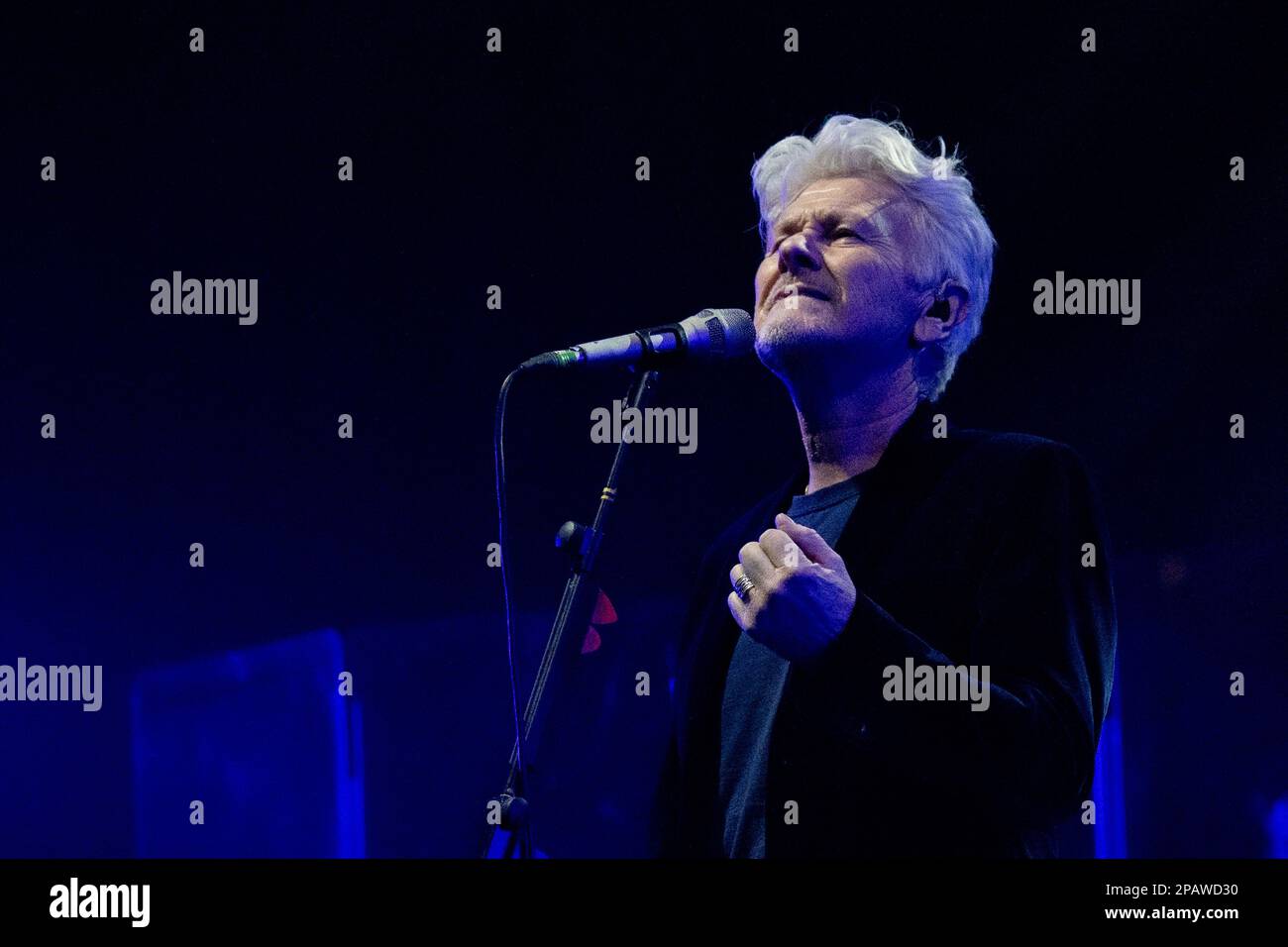 Ron song hi-res stock photography and images - Alamy