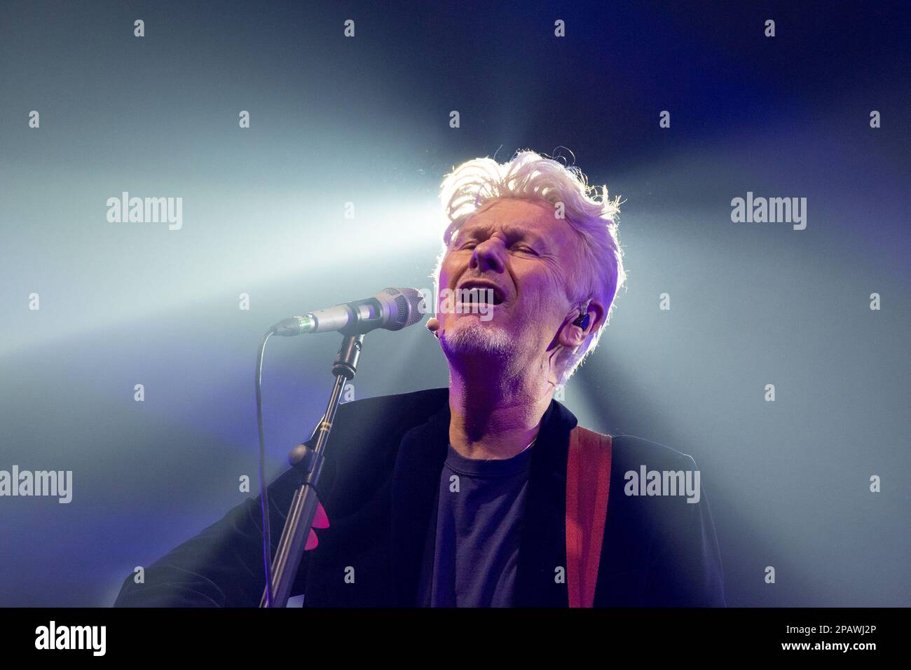 Ron italian singer hi-res stock photography and images - Alamy