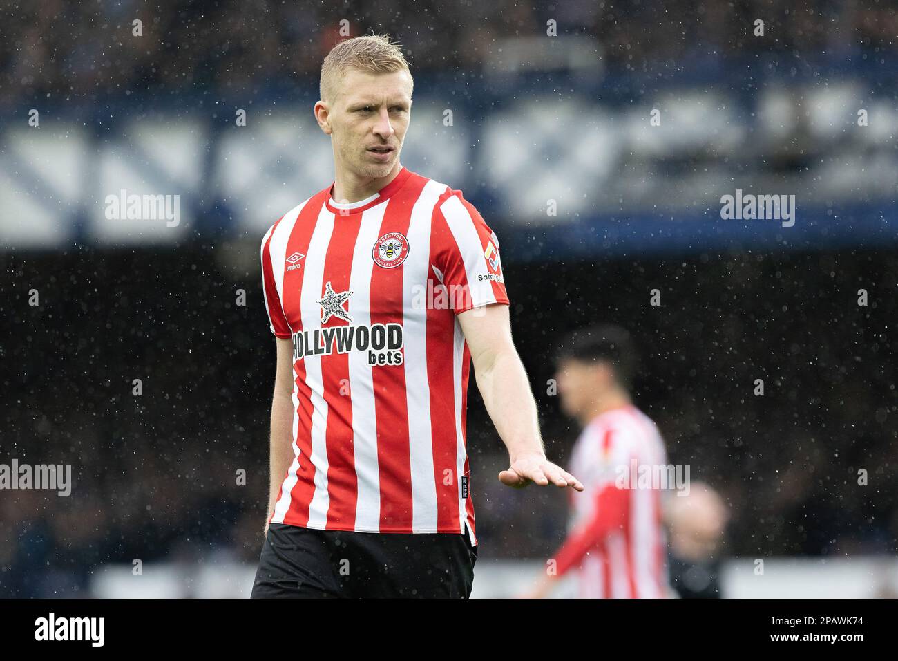 Ben mee brentford hi-res stock photography and images - Alamy
