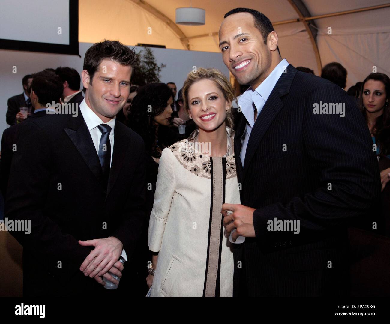 "Southland Tales" director Richard Kelly, left, poses with cast members ...