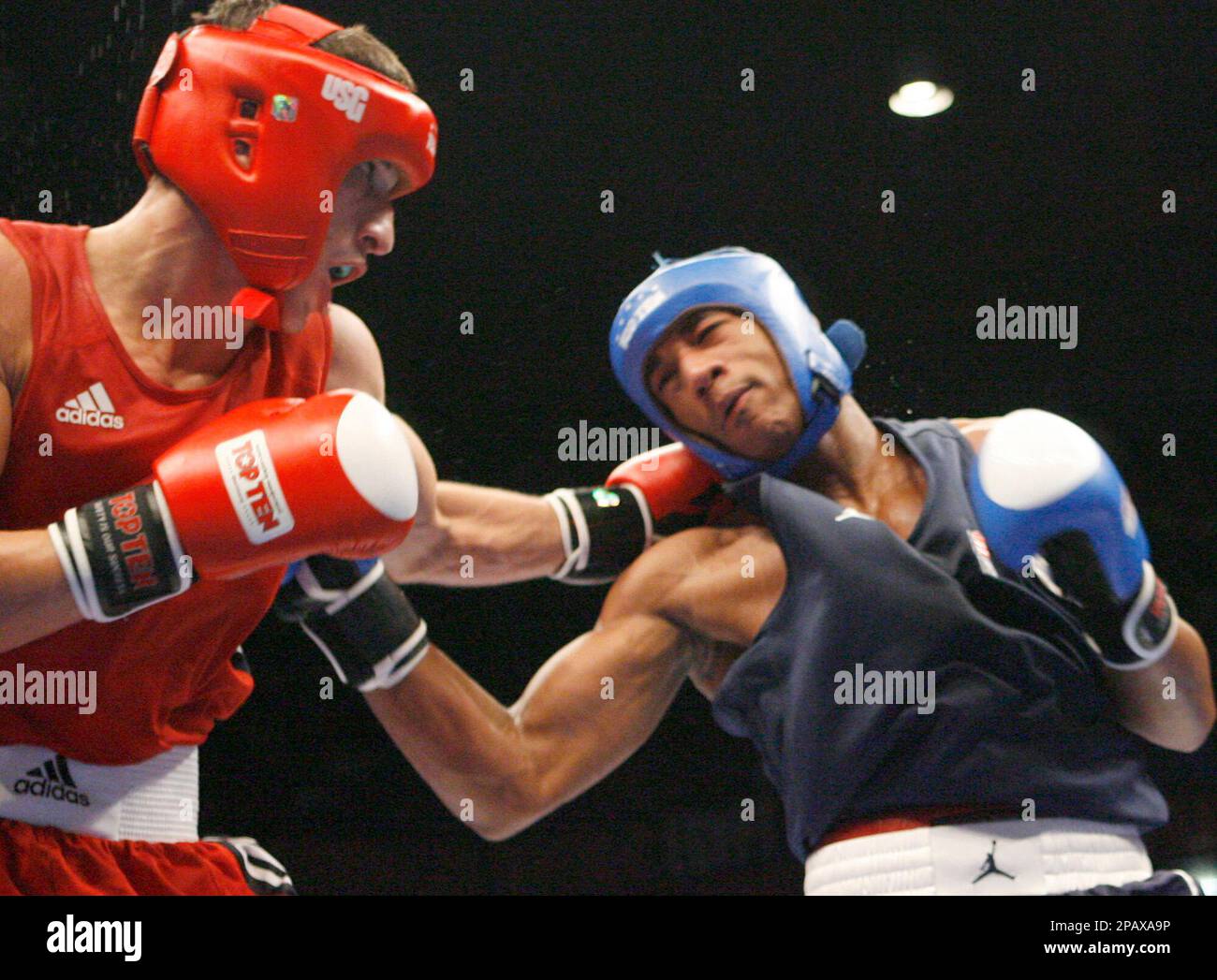 Demetrius Andrade, right, of the United States, and Adem Kilicci, of ...