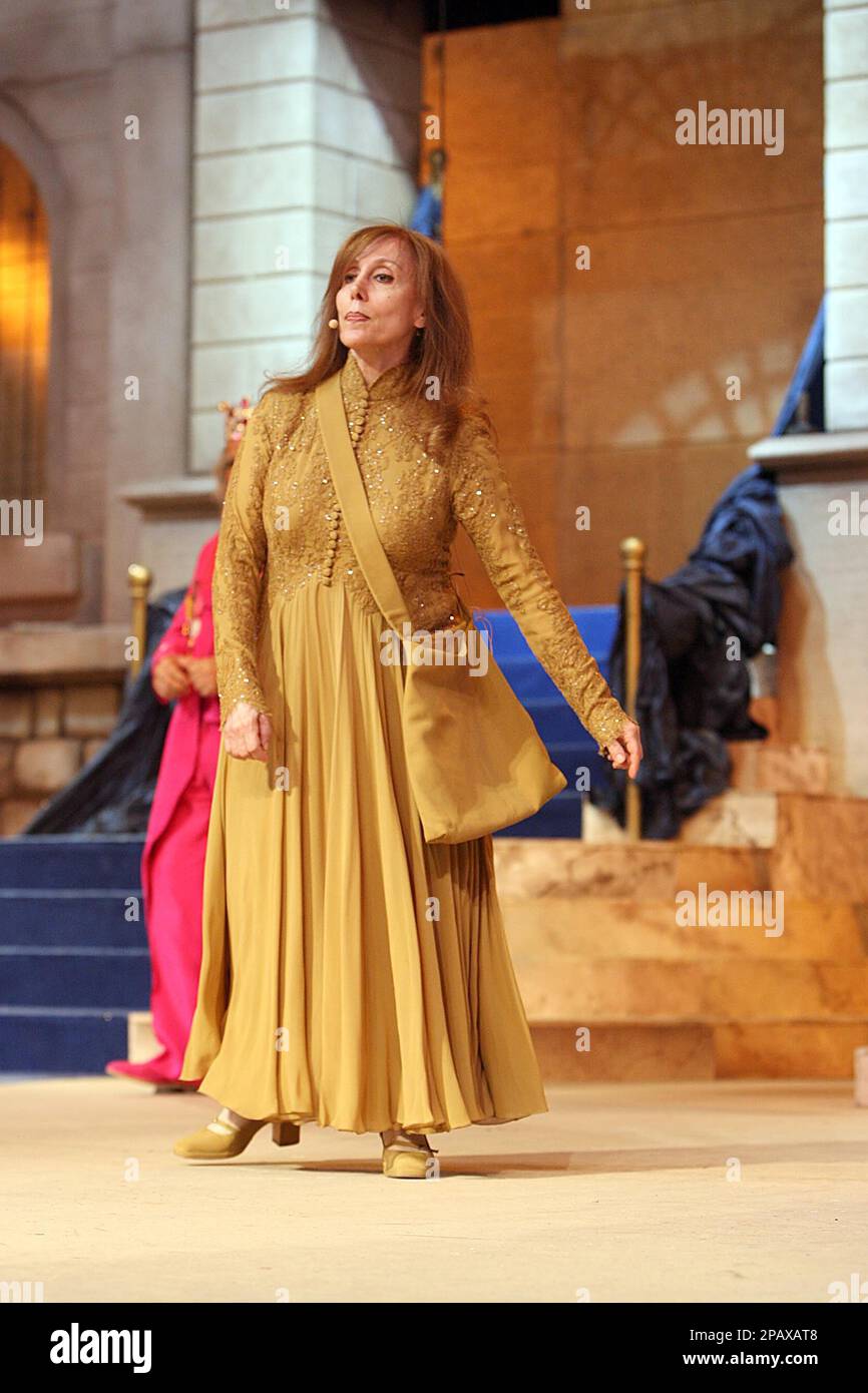 Lebanon's most famous singer Fairouz performs with her theater group ...