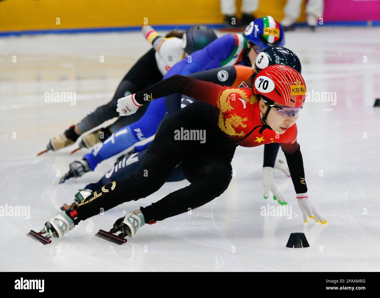Seoul, South Korea. 12th Mar, 2023. Zang Yize (front) of China competes ...