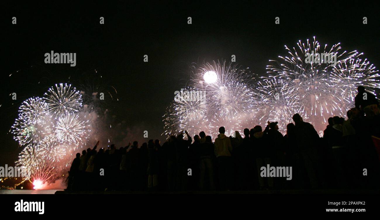 Fireworks explode over the Bosporus during Republic Day celebrations in ...