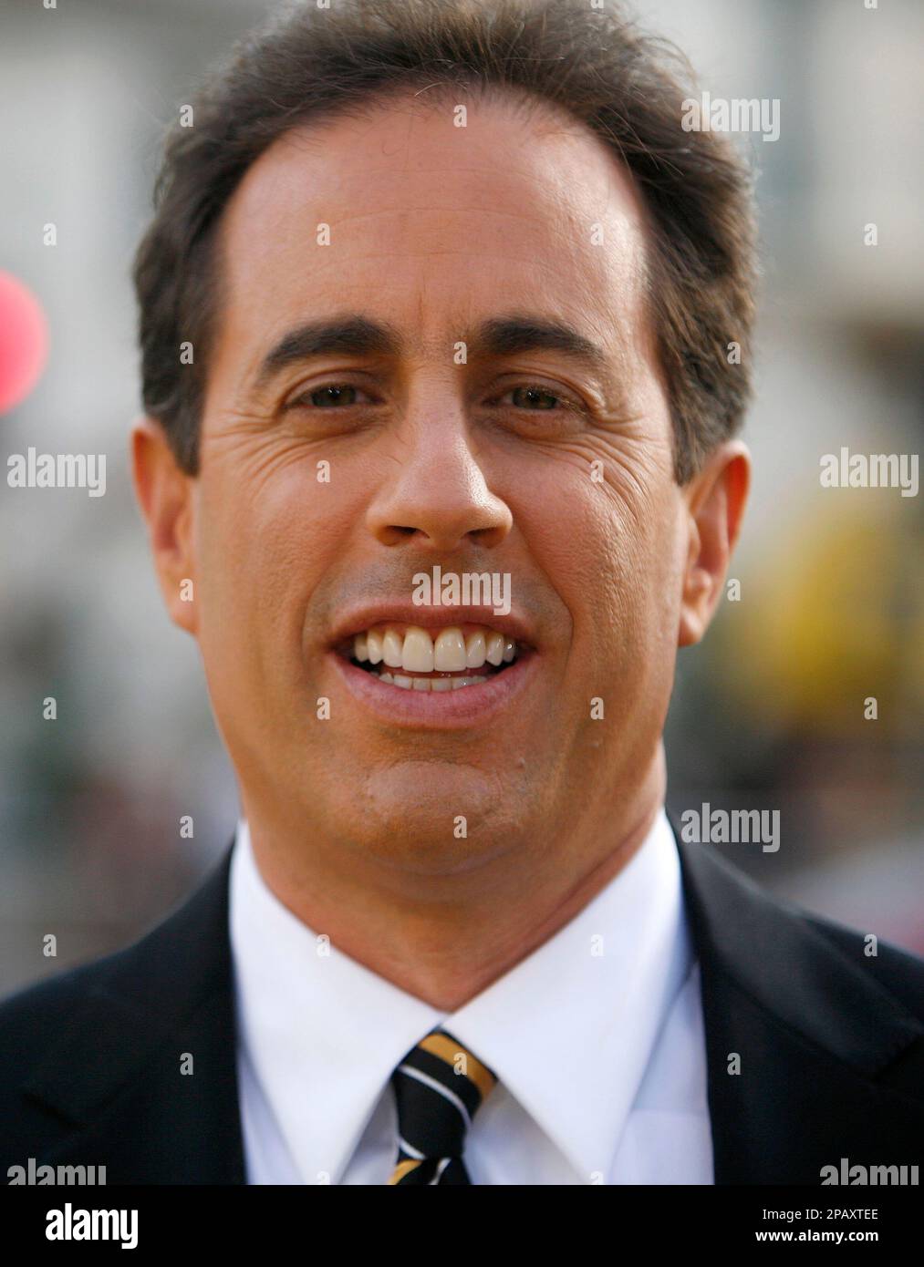Actor Jerry Seinfeld arrives at the Los Angeles premiere of "Bee Movie ...