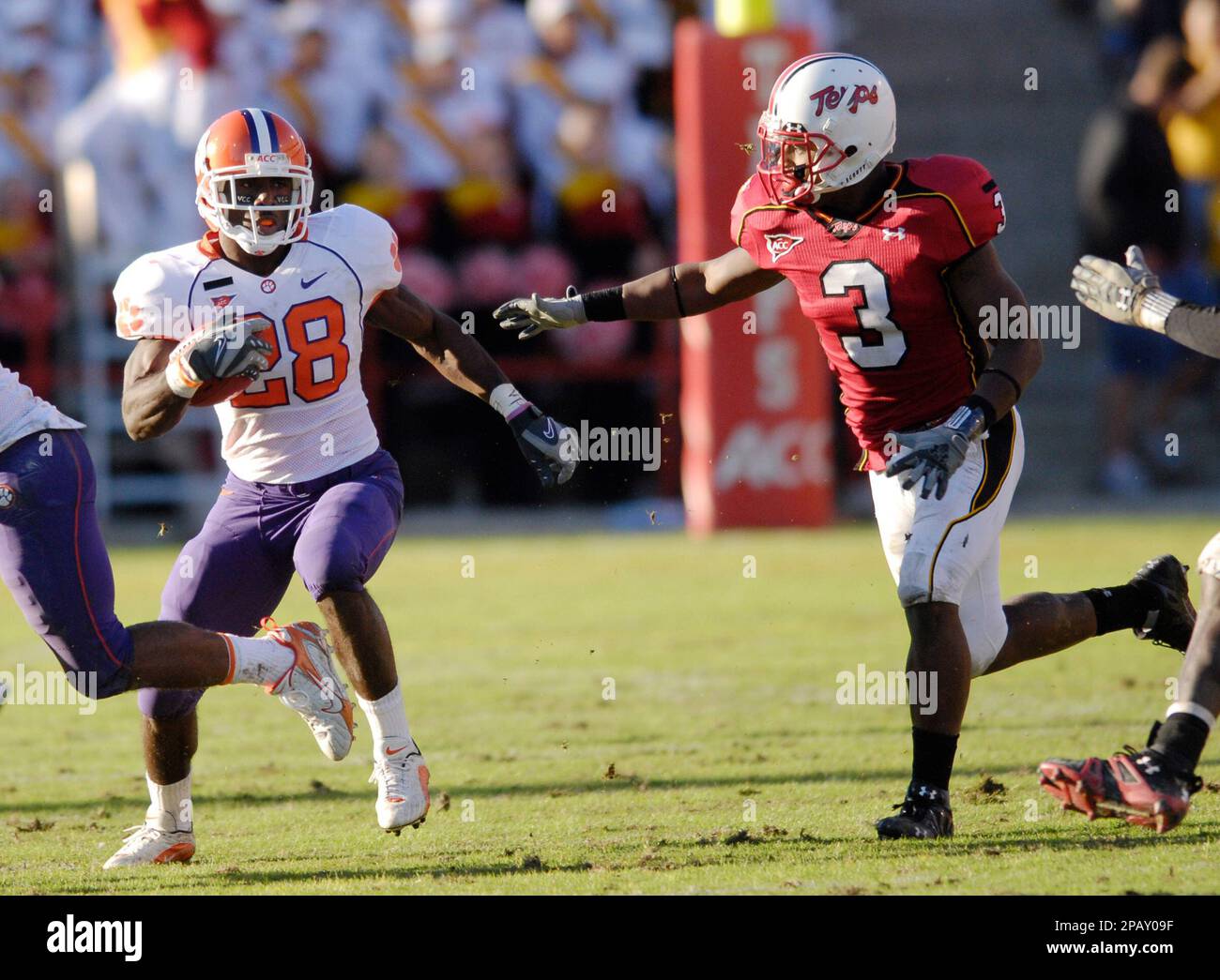 Clemson running back C.J. Spiller (28) rushes against Maryland safety ...