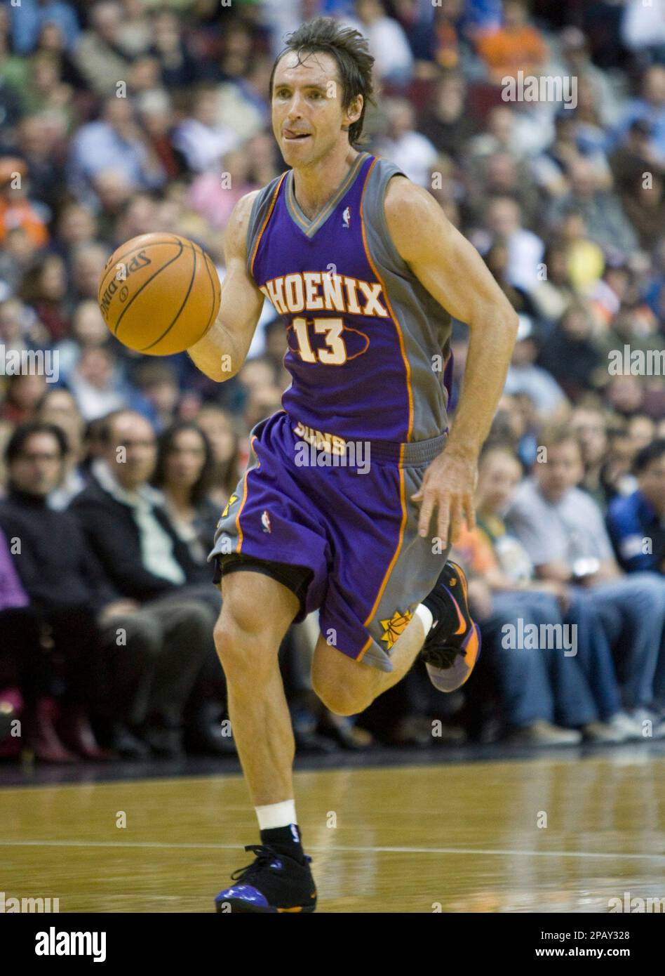 Phoenix Suns' point guard Steve Nash moves the ball down the court ...