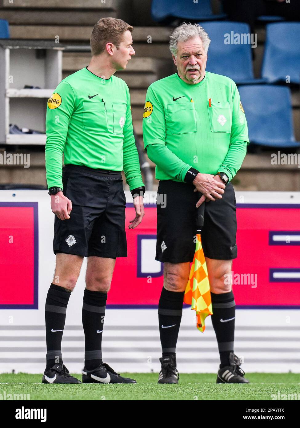 Referee martin wevers hi-res stock photography and images - Alamy