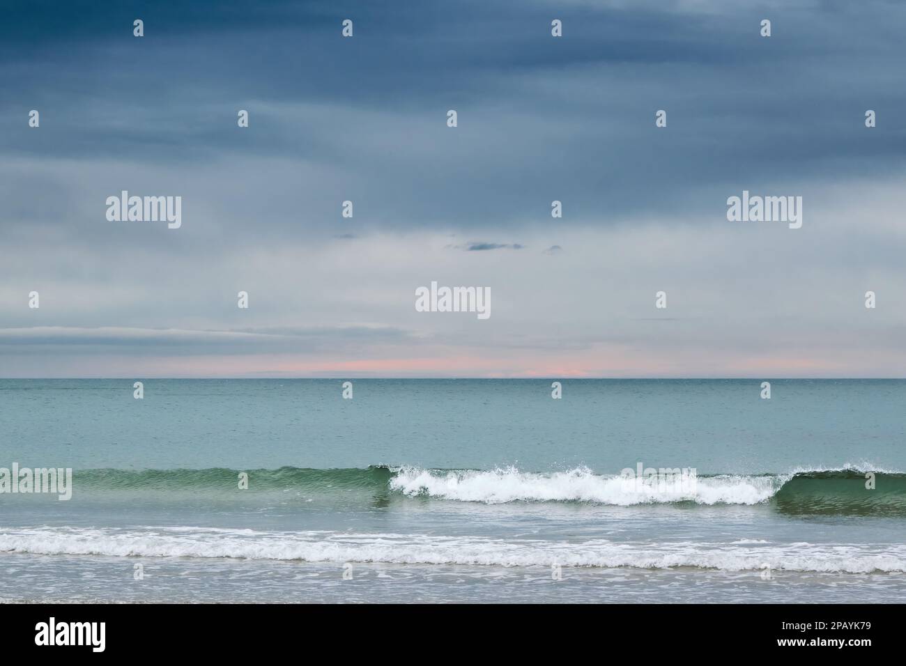 Hints of water hi-res stock photography and images - Alamy