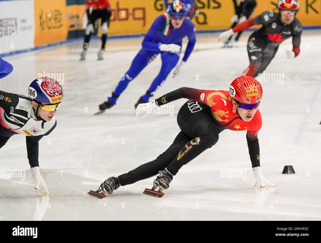 Seoul, South Korea. 12th Mar, 2023. Liu Guanyi (front) of China ...