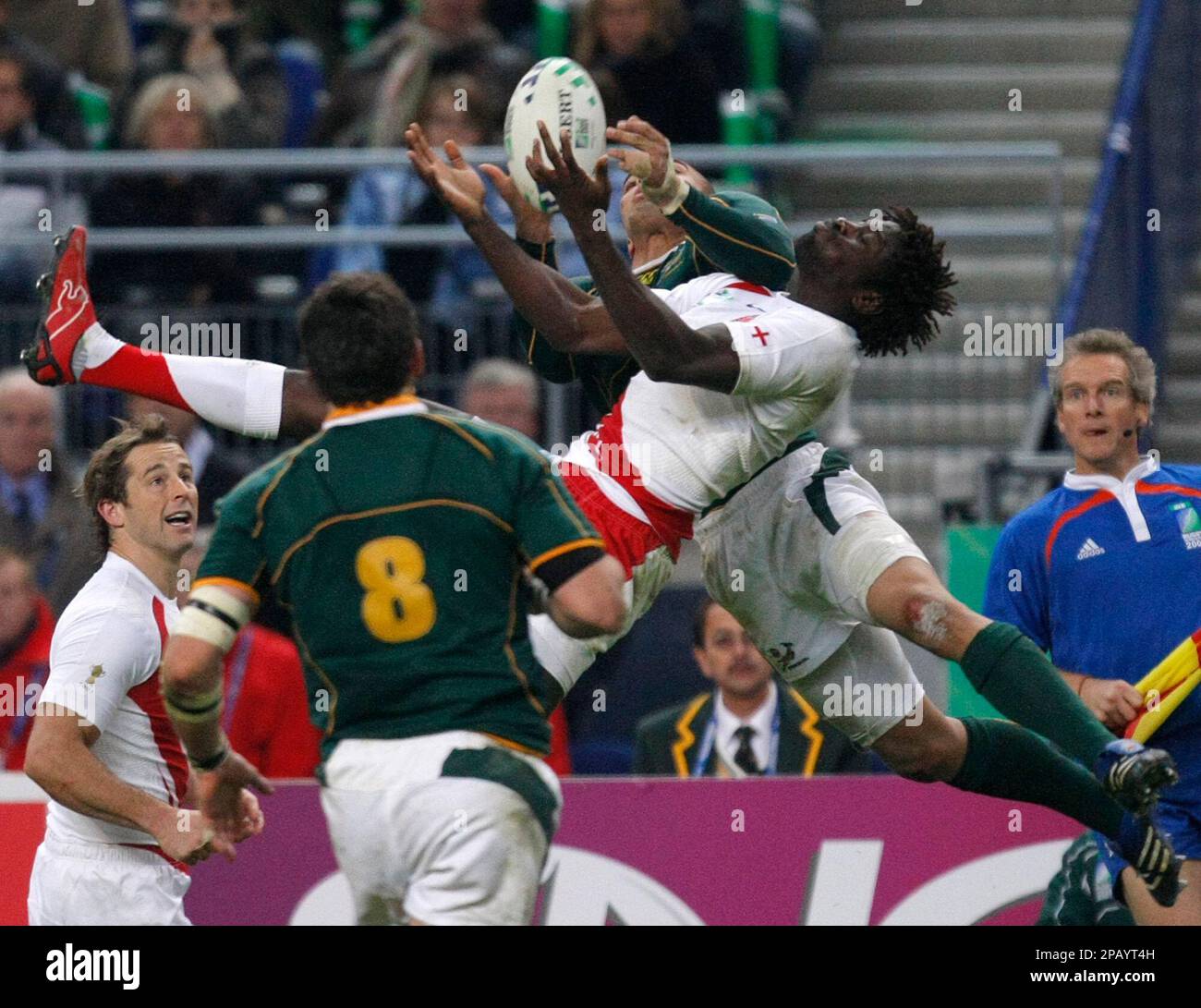 England's Paul Sackey, right, and South Africa's Bryan Habana, behind ...