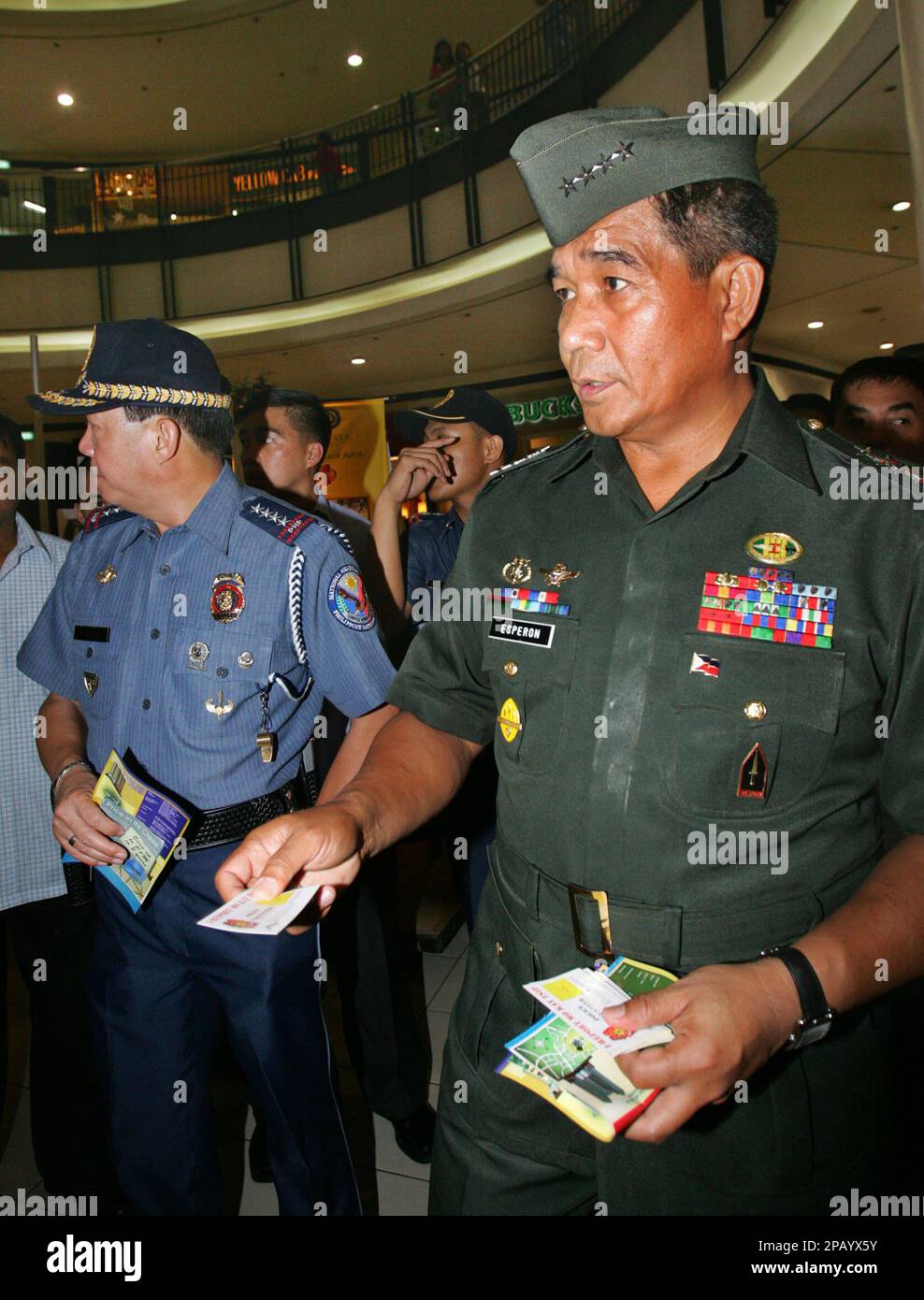 Armed Forces Chief of Staff Gen. Hermogenes Esperon left and Philippine ...