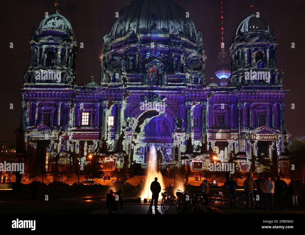The cathedral of Berlin is illuminated with colors during the "Festival ...
