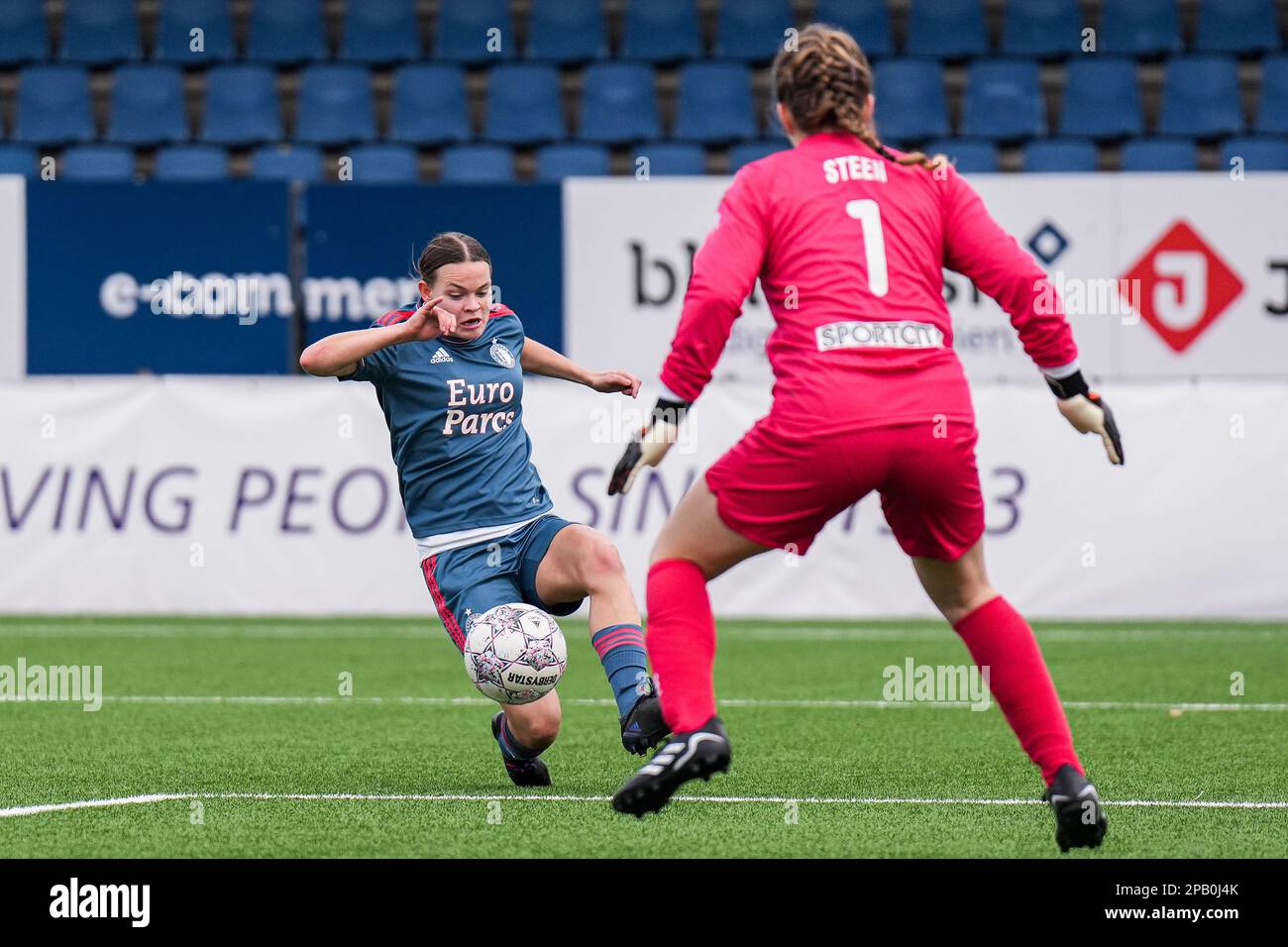 Telstar v1 goal kelly steen hi-res stock photography and images - Alamy