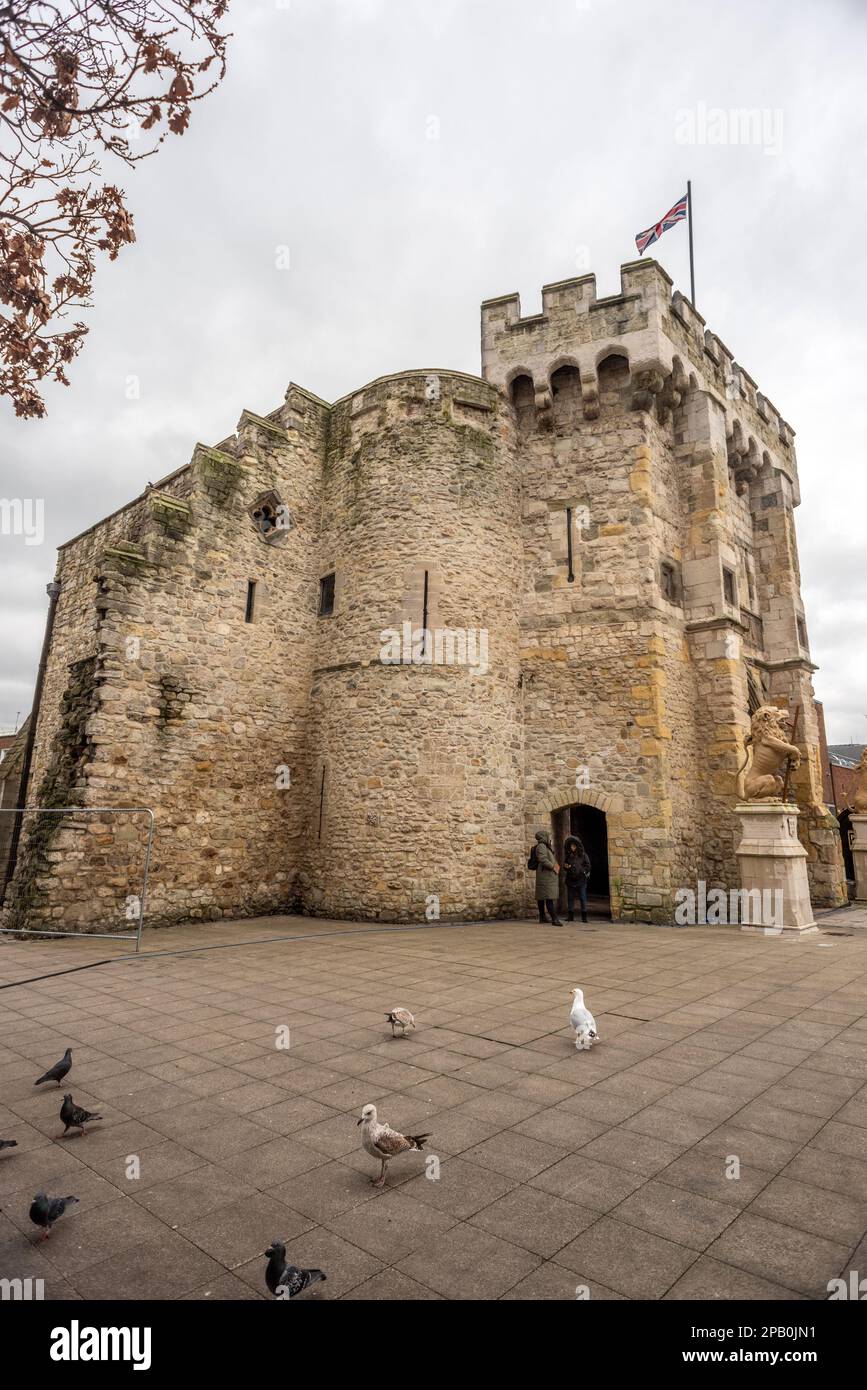Southampton, March 10th 2023: The Bargate Stock Photo - Alamy
