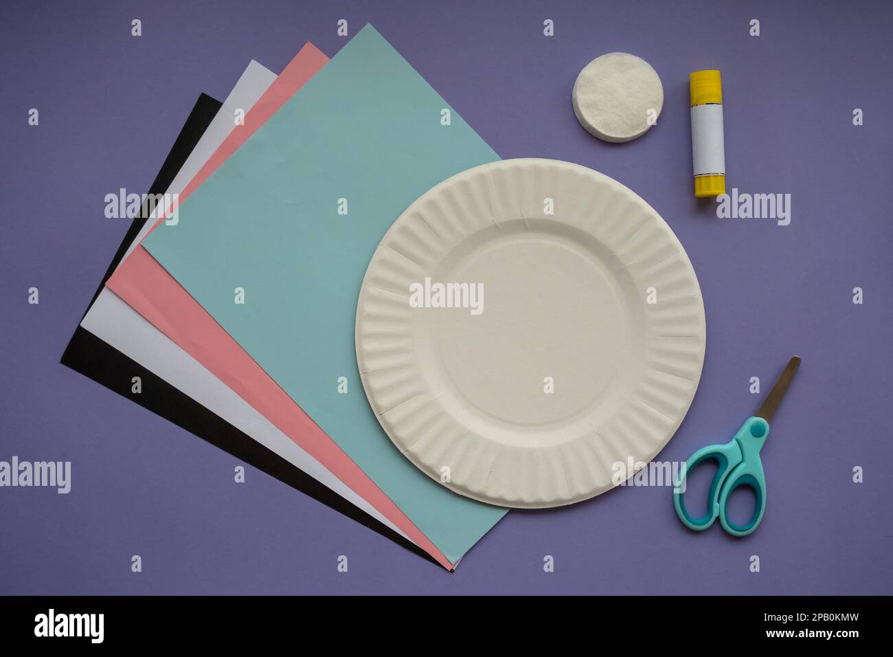 How to make paper bunny for Easter greetings. Children art project ...