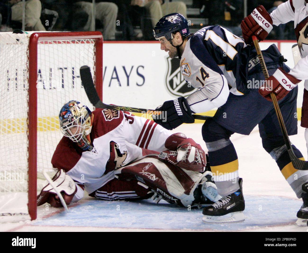 Nashville Predators center Radek Bonk, right, of the Czech Republic ...