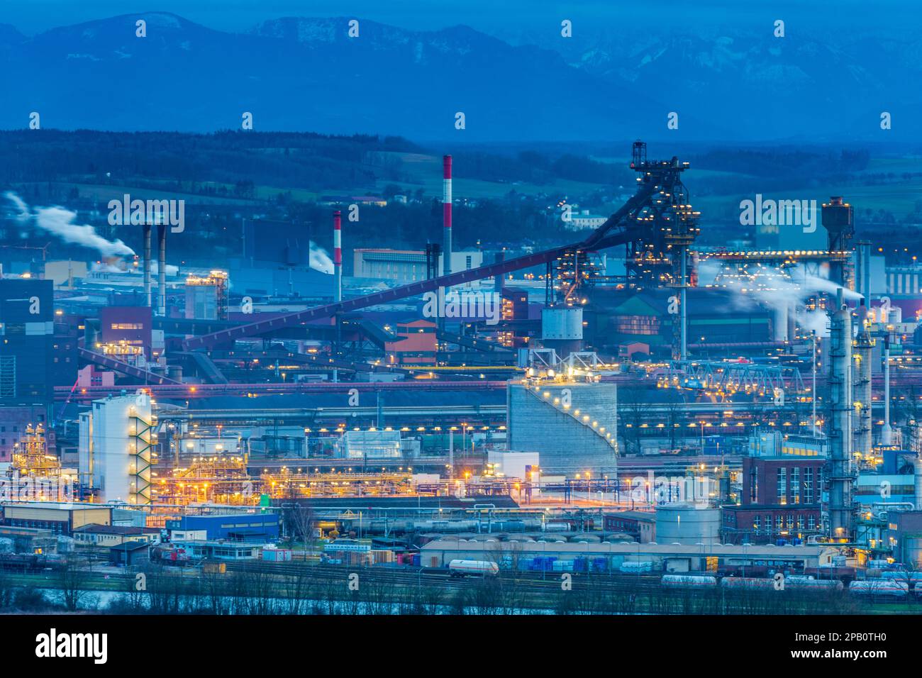 Linz: Voestalpine steelworks, Chemiepark Linz with company Borealis AG ...