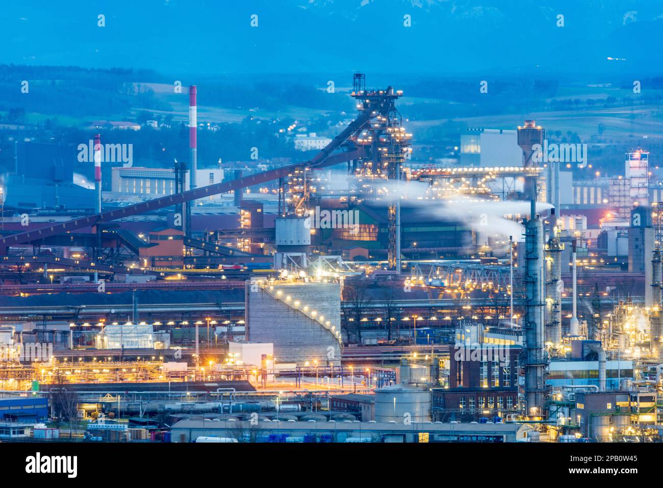Linz: Voestalpine steelworks, Chemiepark Linz with company Borealis AG ...