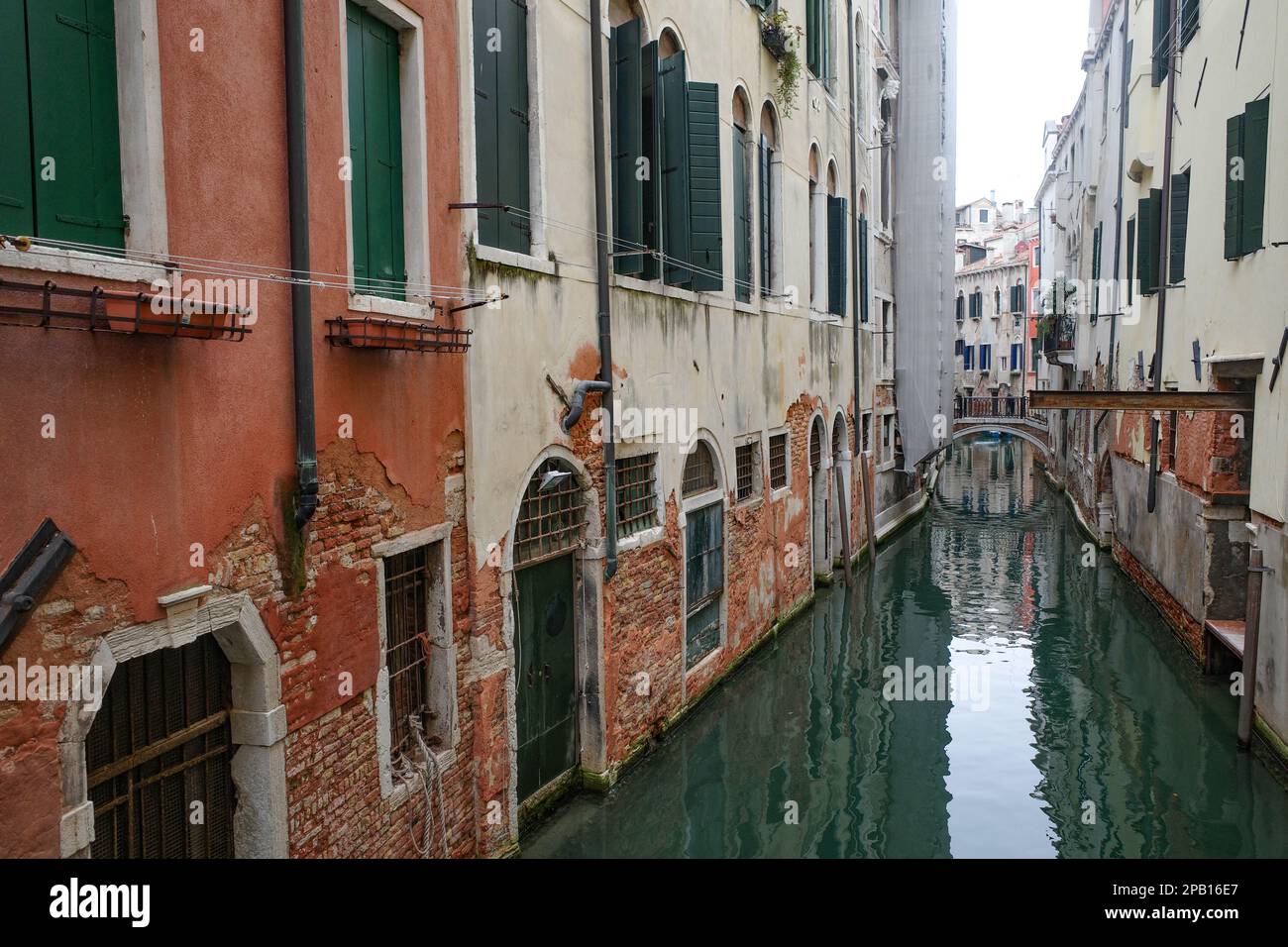 Venice, Italy - 14 Nov, 2022: Colourful backstreet canals of the ...