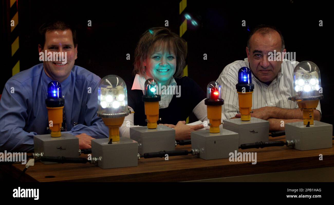 Peter Marasco, left, program manager, Sharon Dixon, human factor ...