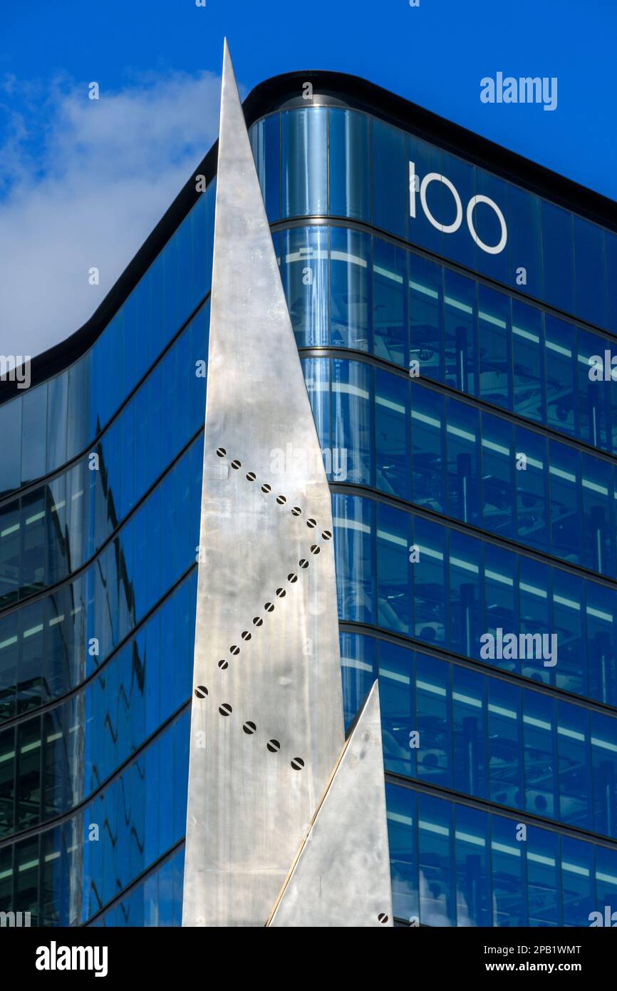 100 embankment manchester hi-res stock photography and images - Alamy