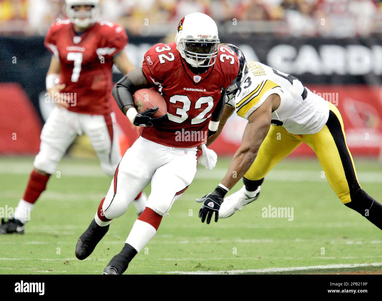 Arizona Cardinals running back Edgerrin James (32) picks up yardage as ...