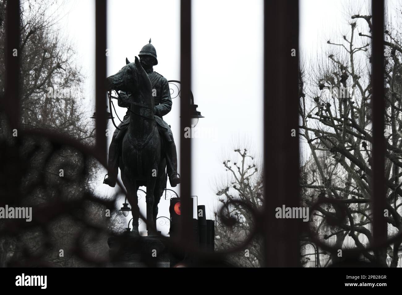 Robert napier statue hi-res stock photography and images - Alamy