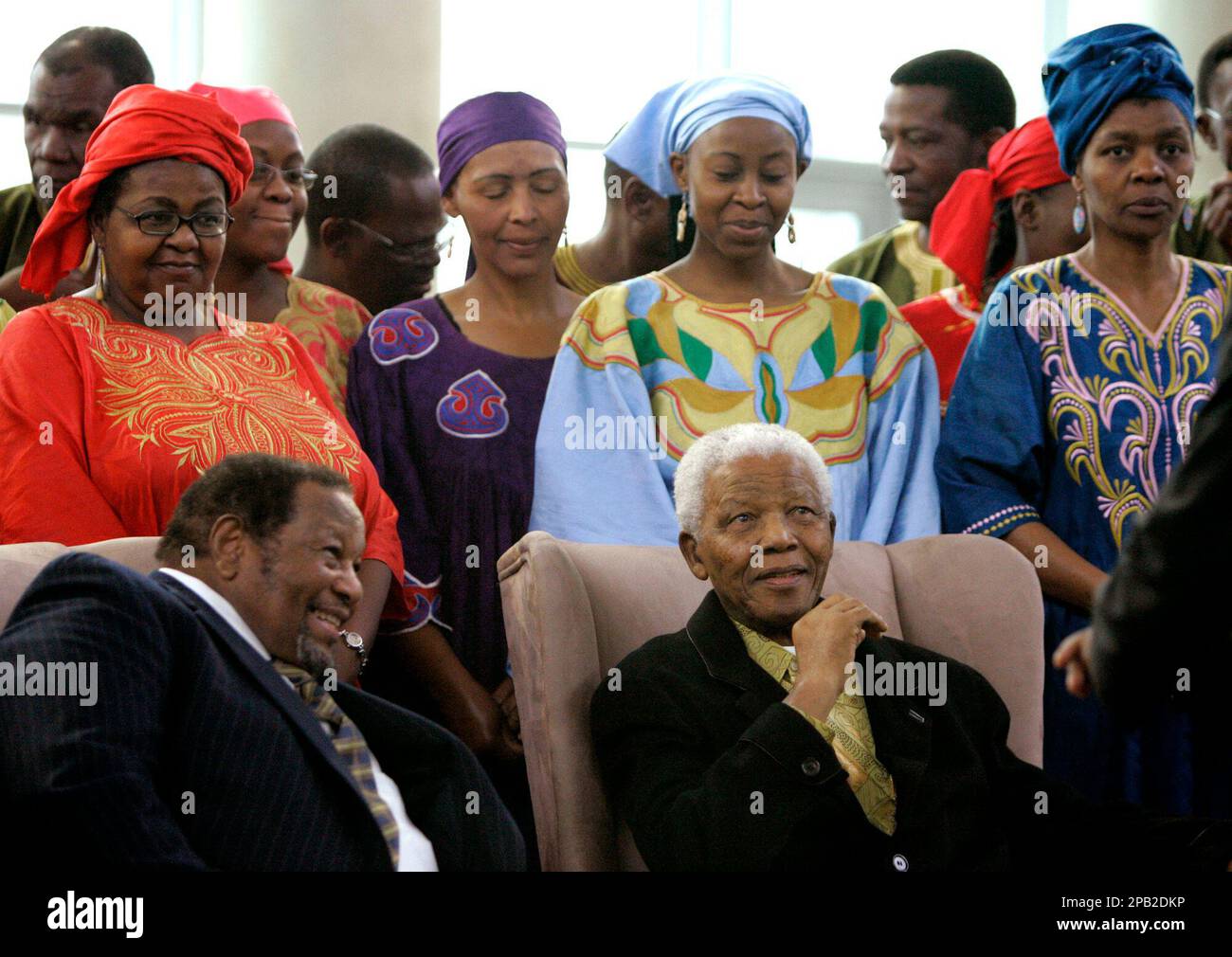 Former South African President Nelson Mandela, right, and Richard ...